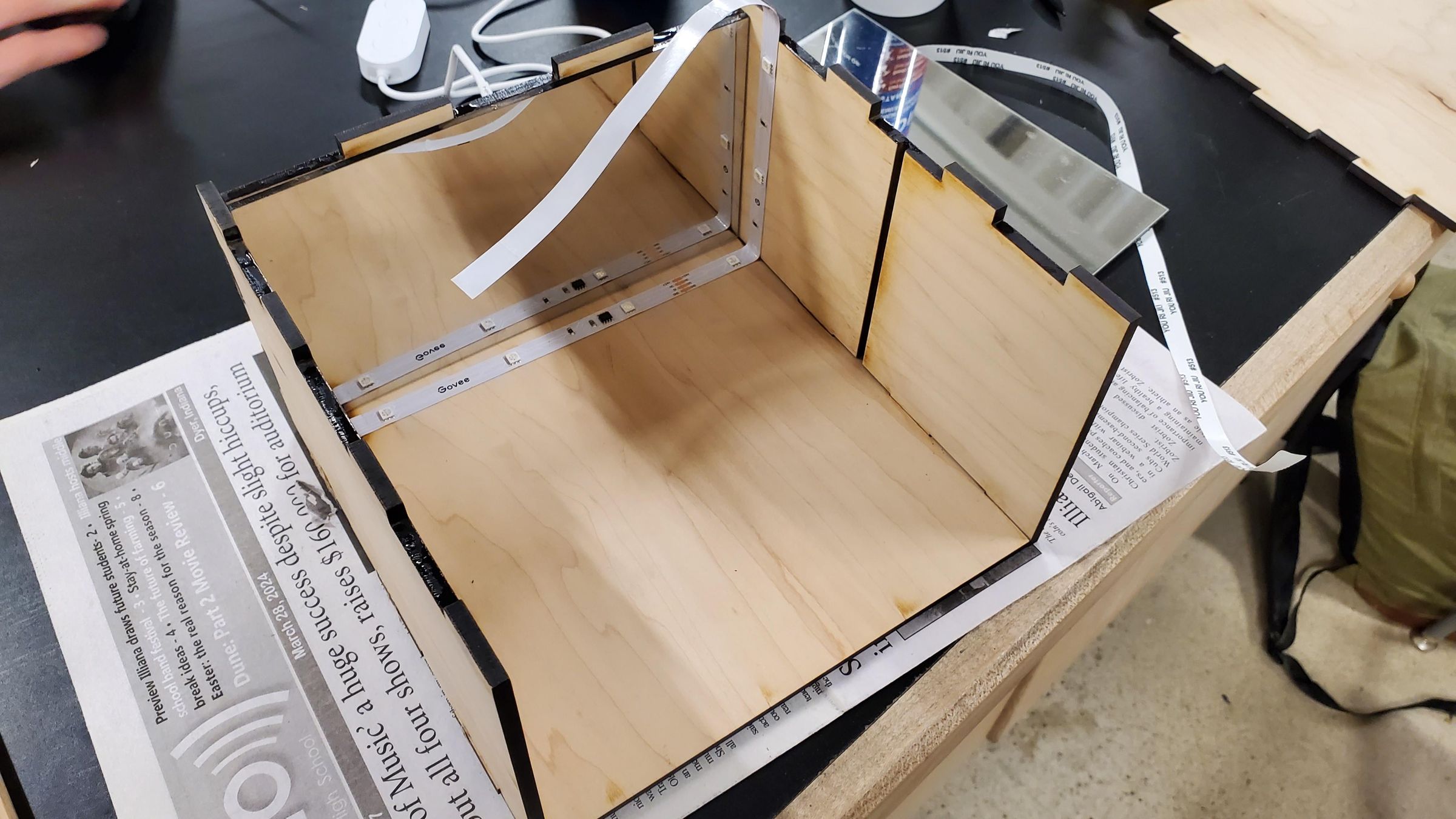 Infinite Library Book Nook : 9 Steps (with Pictures) - Instructables
