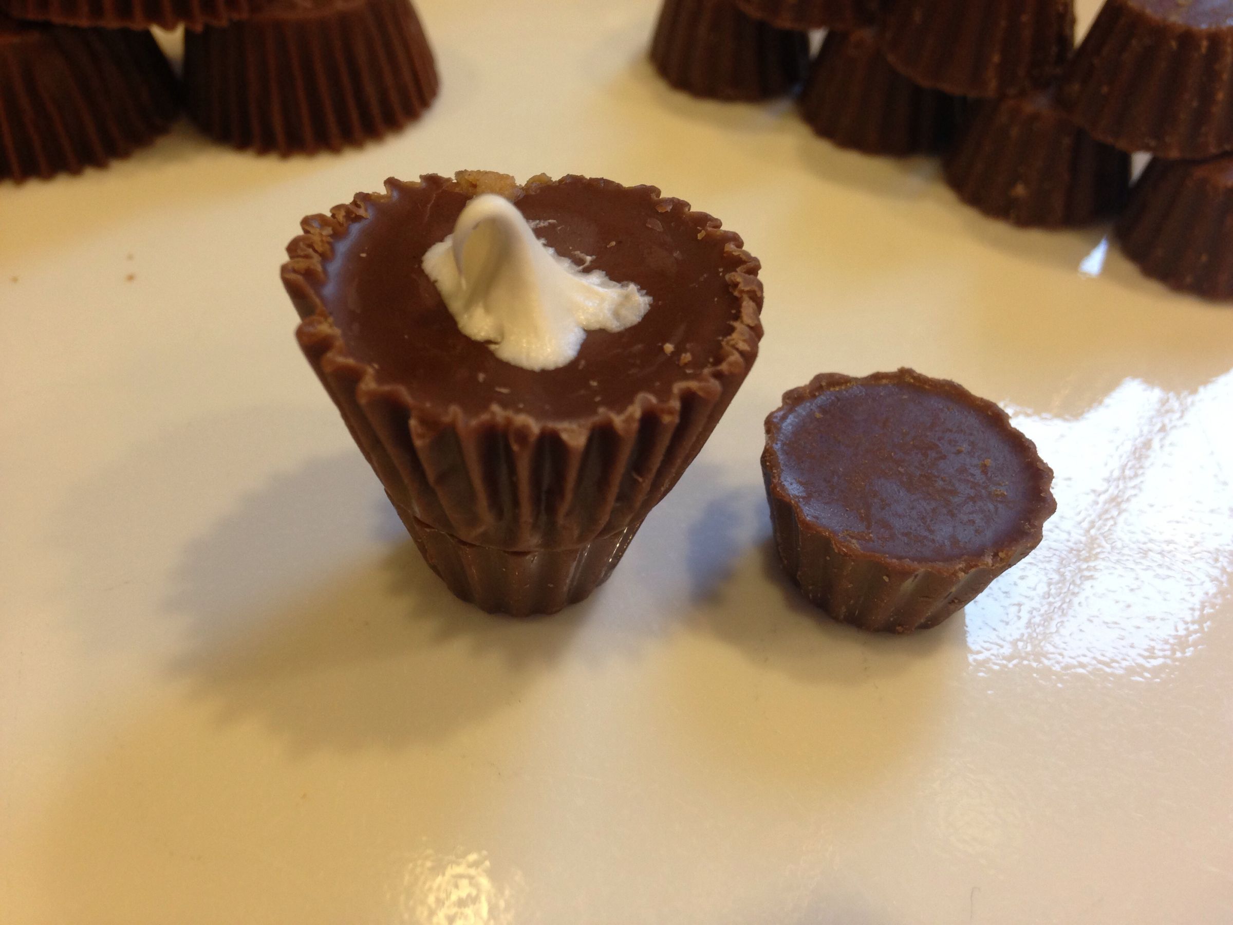 Reese's Christmas Trees : 4 Steps - Instructables