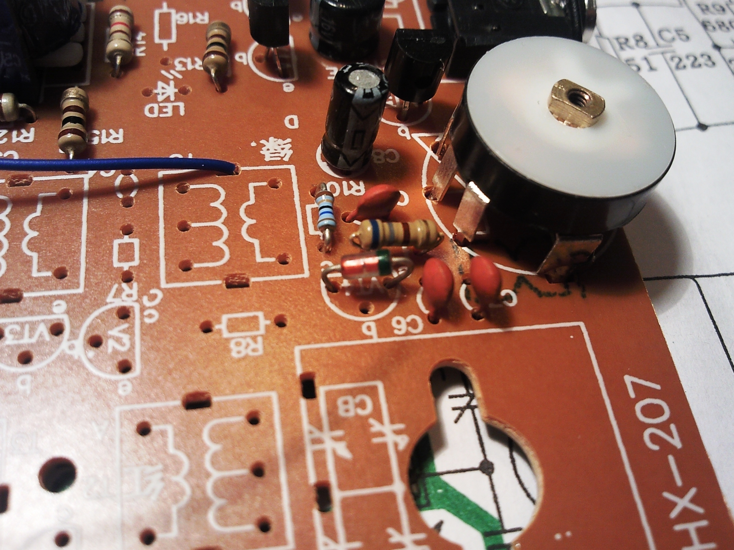 Assembling AM Radio Receiver Kit : 9 Steps (with Pictures) - Instructables