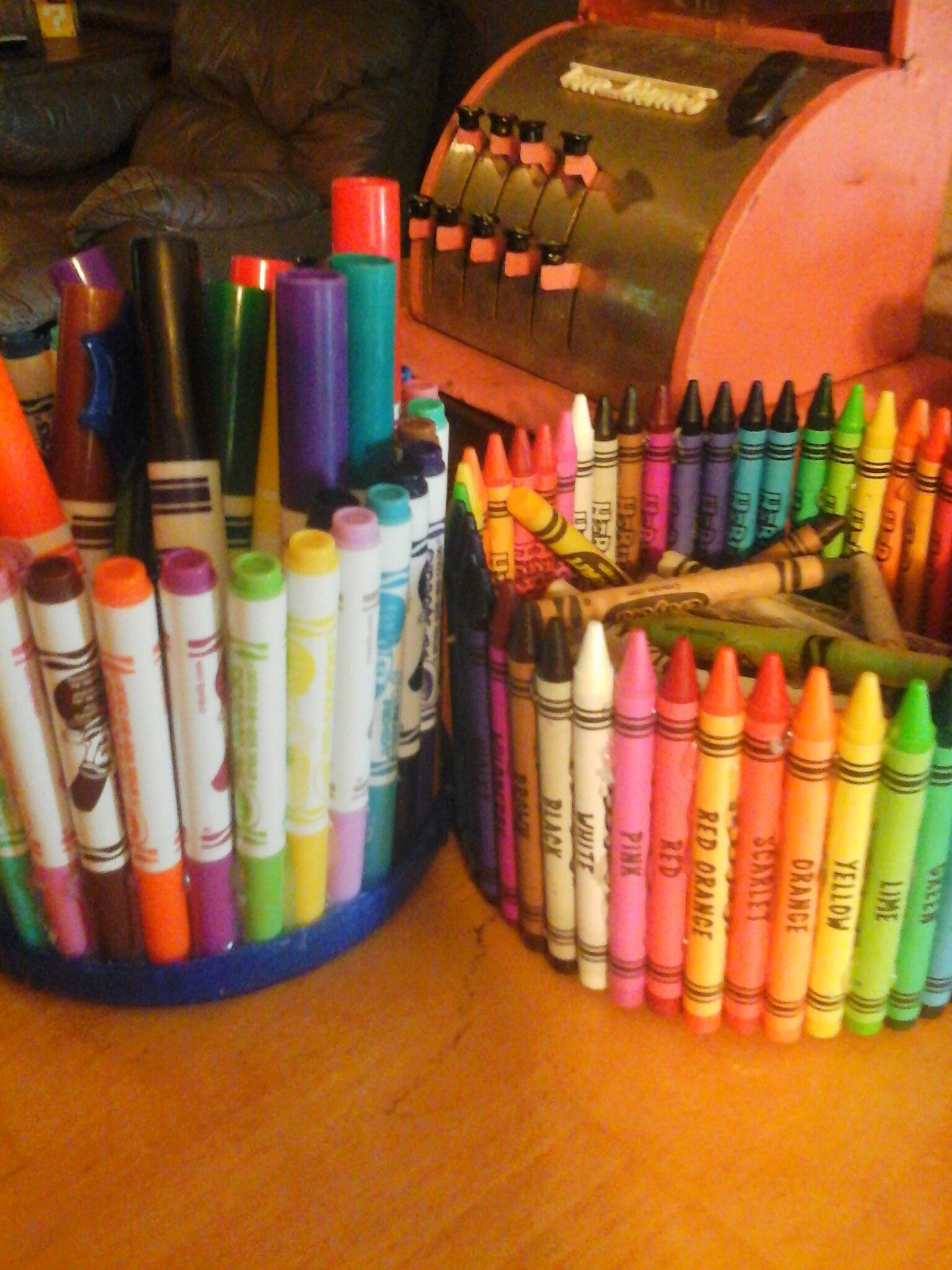 Organise Your Stationary Using Stationary! : 3 Steps - Instructables
