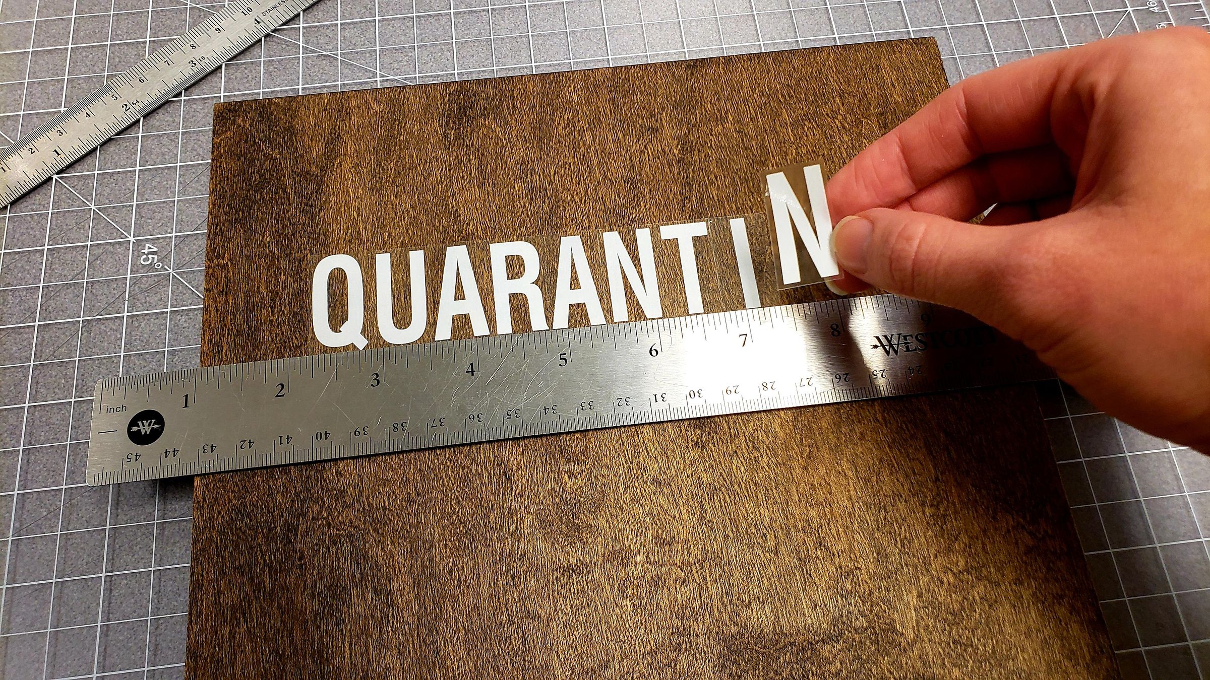 Elf Quarantine Box : 9 Steps (with Pictures) - Instructables