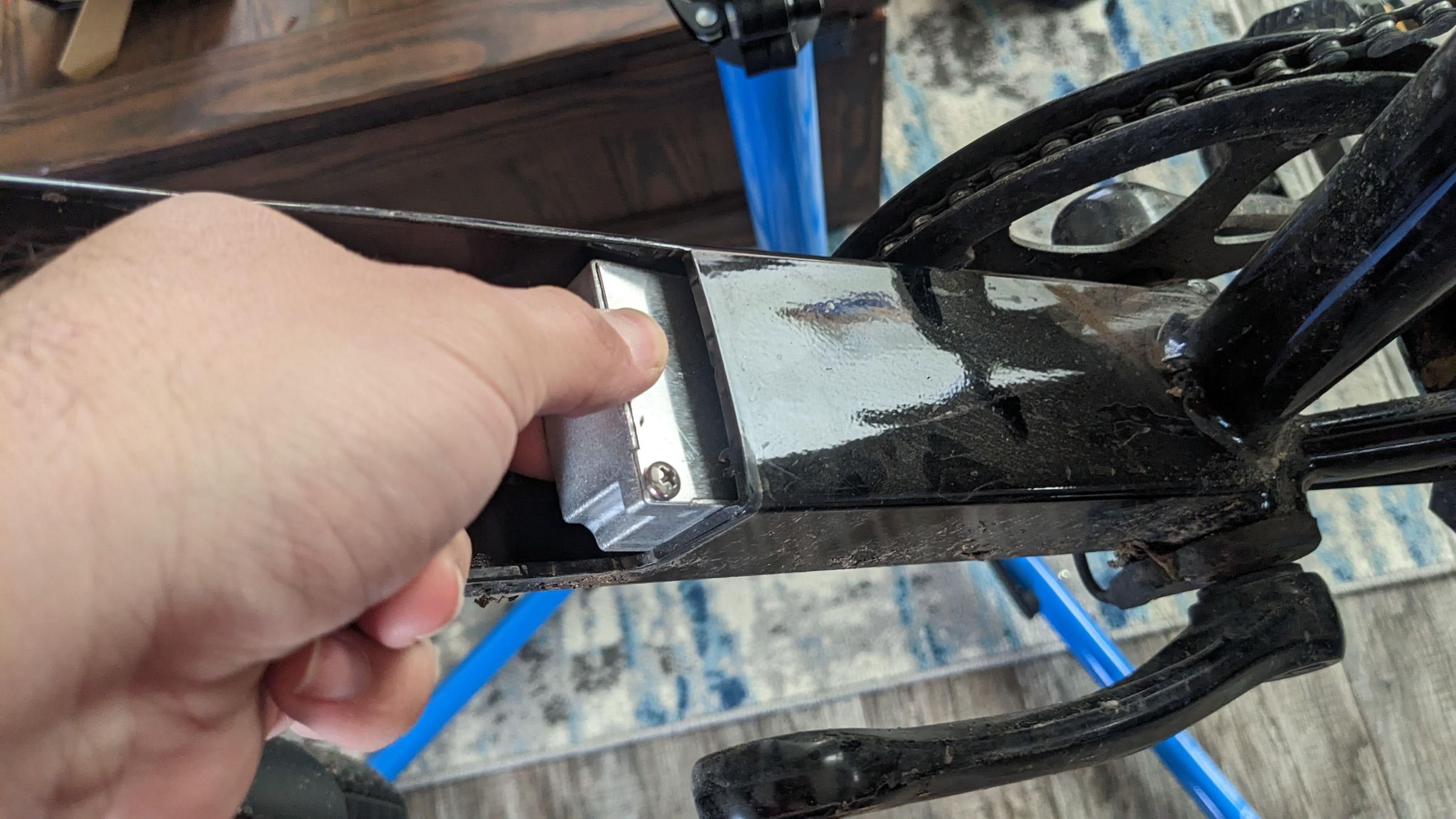 How to Install the Aventon Throttle Control Unit : 5 Steps - Instructables