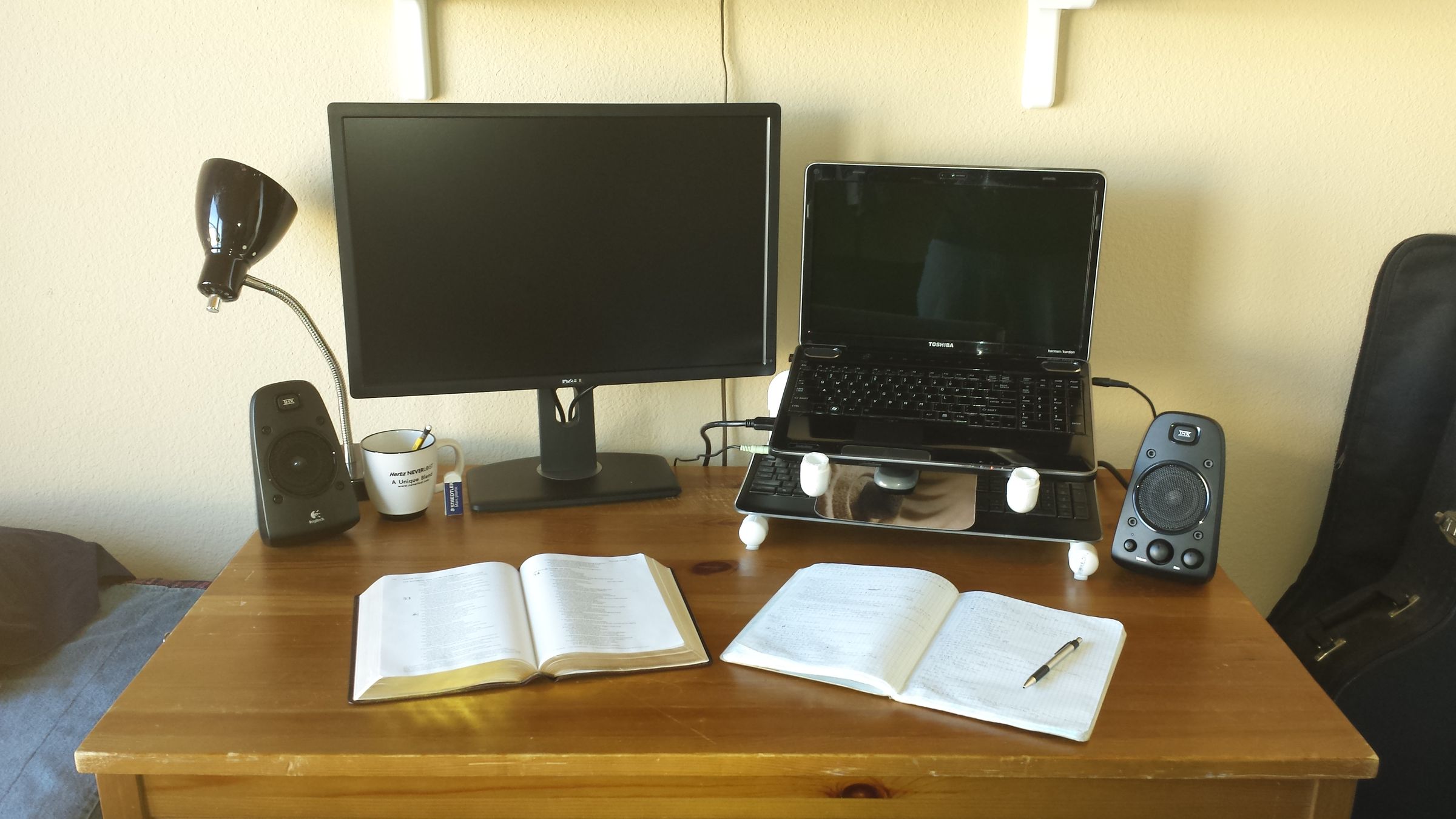 $18 PVC Laptop Stand With Keyboard/Mouse Slot - Instructables
