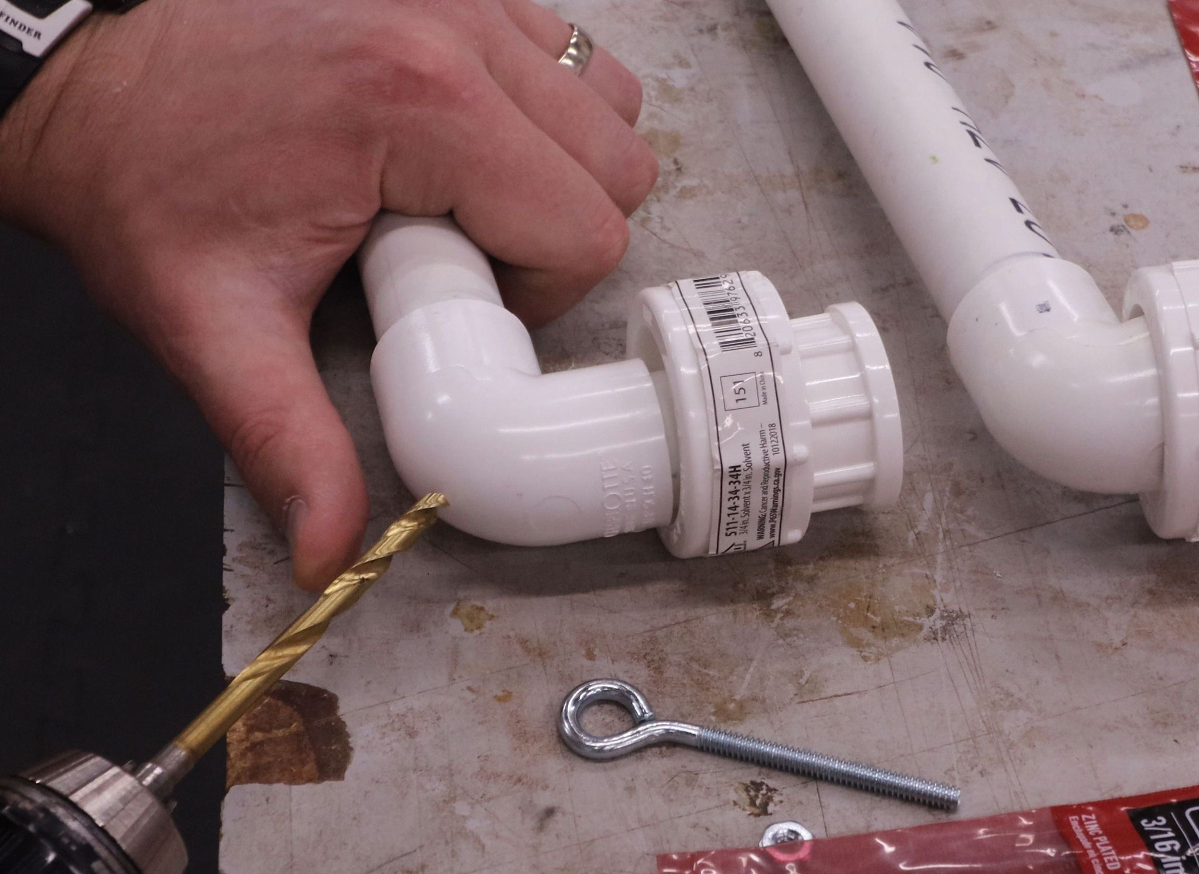 DIY Inexpensive Collapsible Projector Screen Frame : 8 Steps (with ...