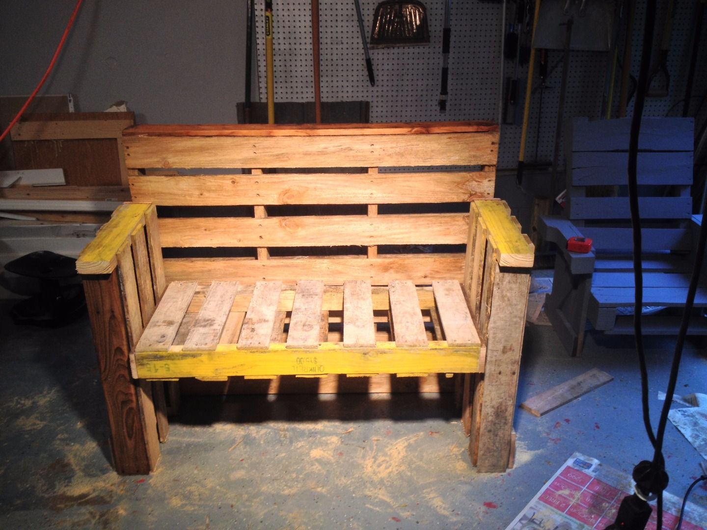 Pallet Bench : 4 Steps (with Pictures) - Instructables
