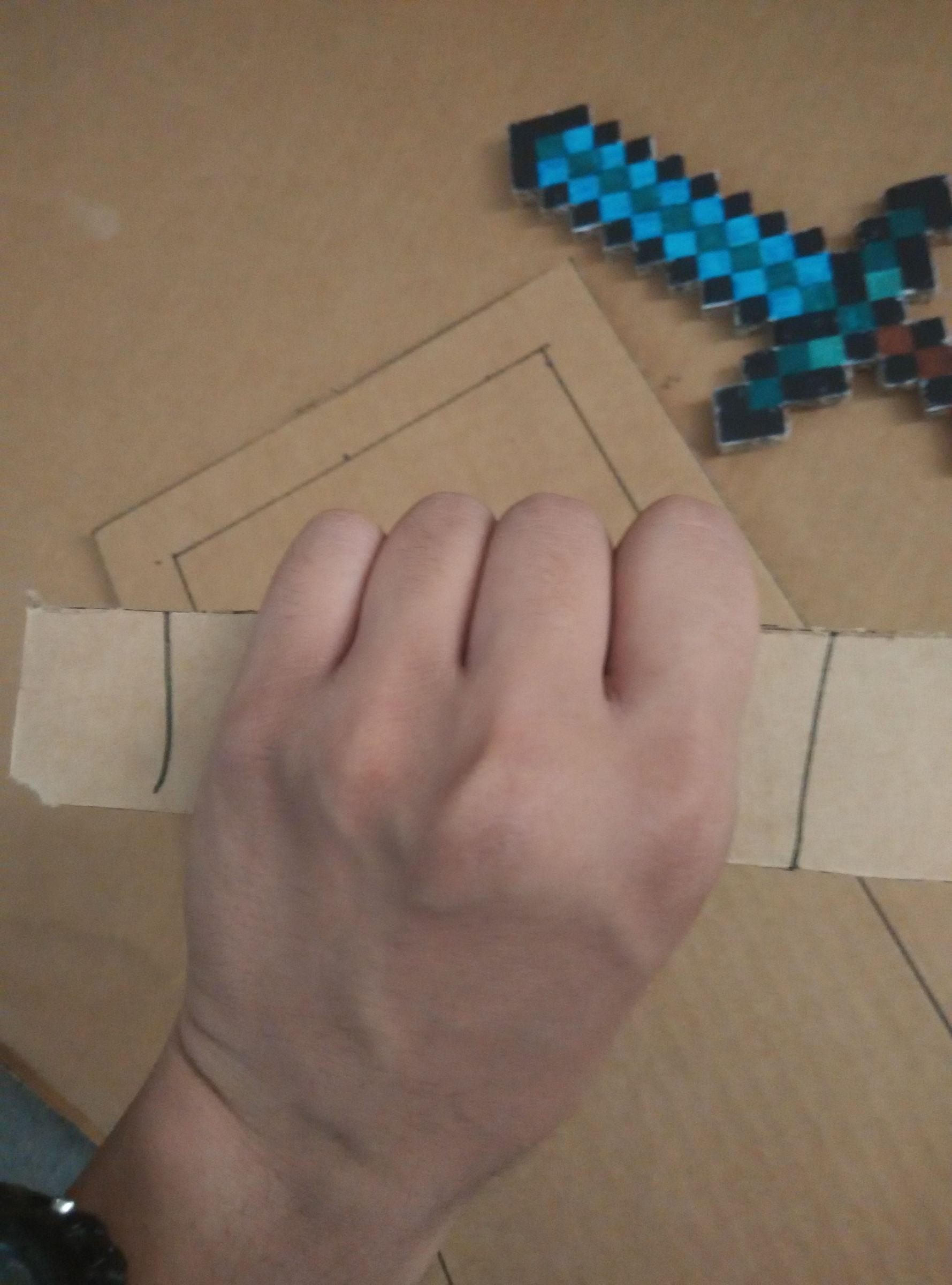[DIY] Minecraft Shield and Sword : 11 Steps - Instructables
