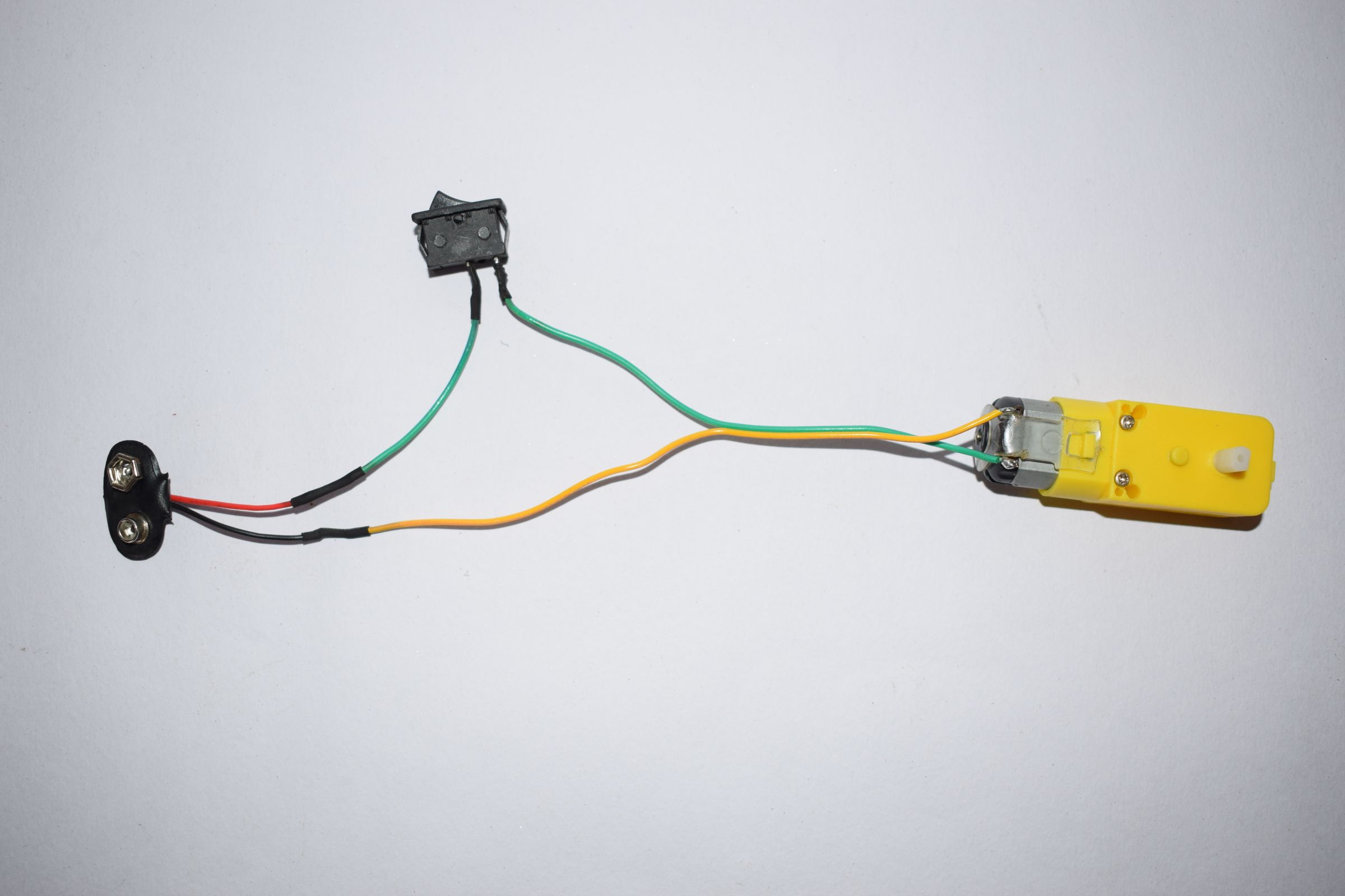 Motorized String Toy for Cats : 6 Steps - Instructables