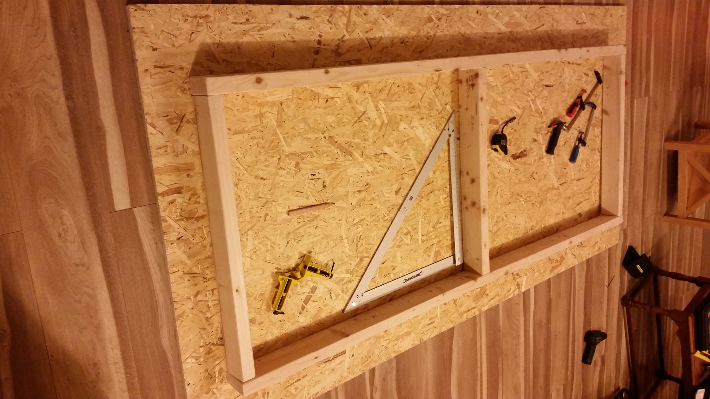 Very STURDY and Flat 4'x8' Workbench Table : 10 Steps (with Pictures ...