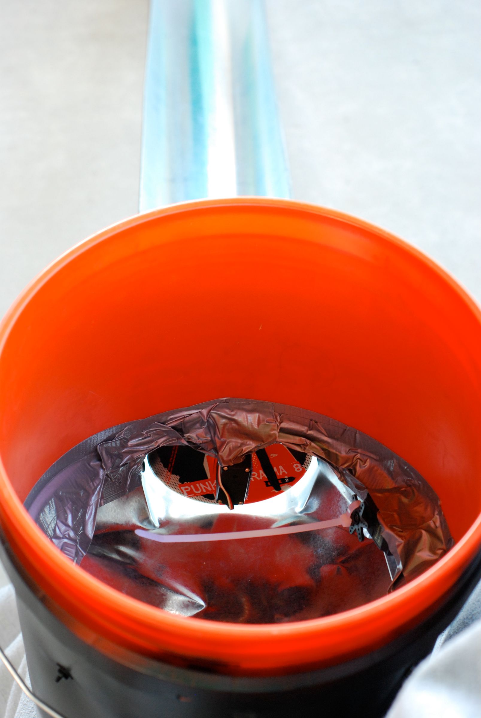 Automatic Halloween Candy Dispenser : 9 Steps - Instructables