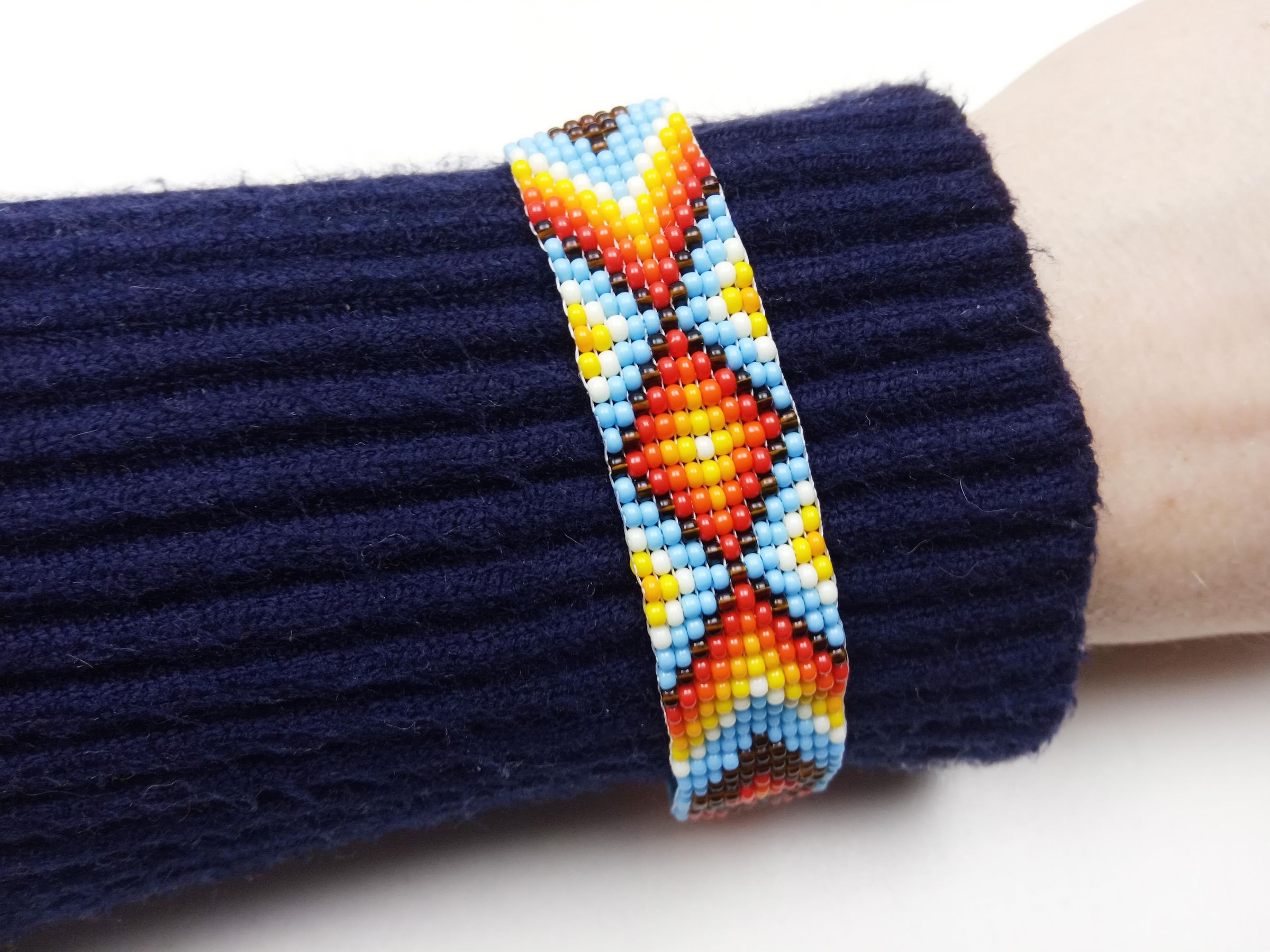 Pattern Beaded Bracelet : 7 Steps (with Pictures) - Instructables