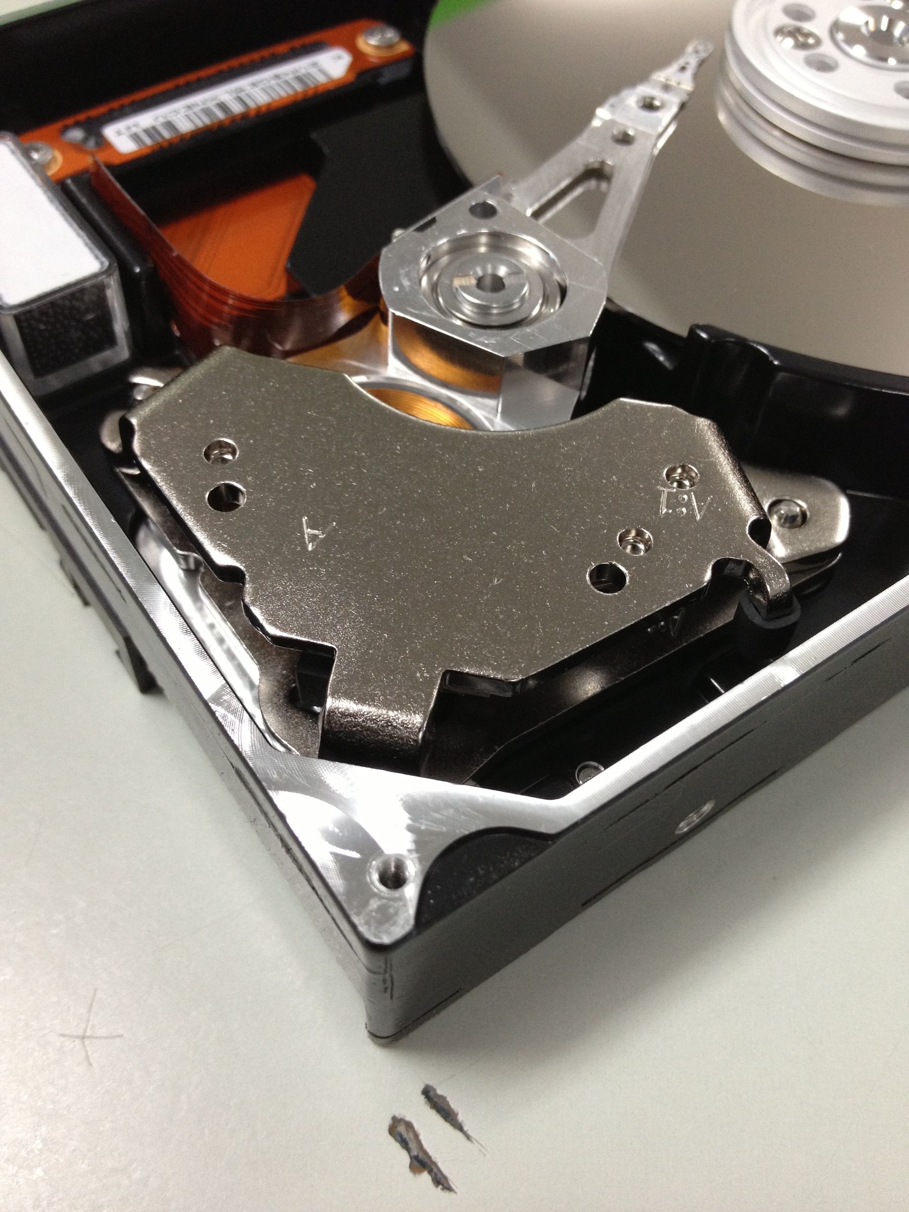 Pull Apart a HDD : 8 Steps - Instructables