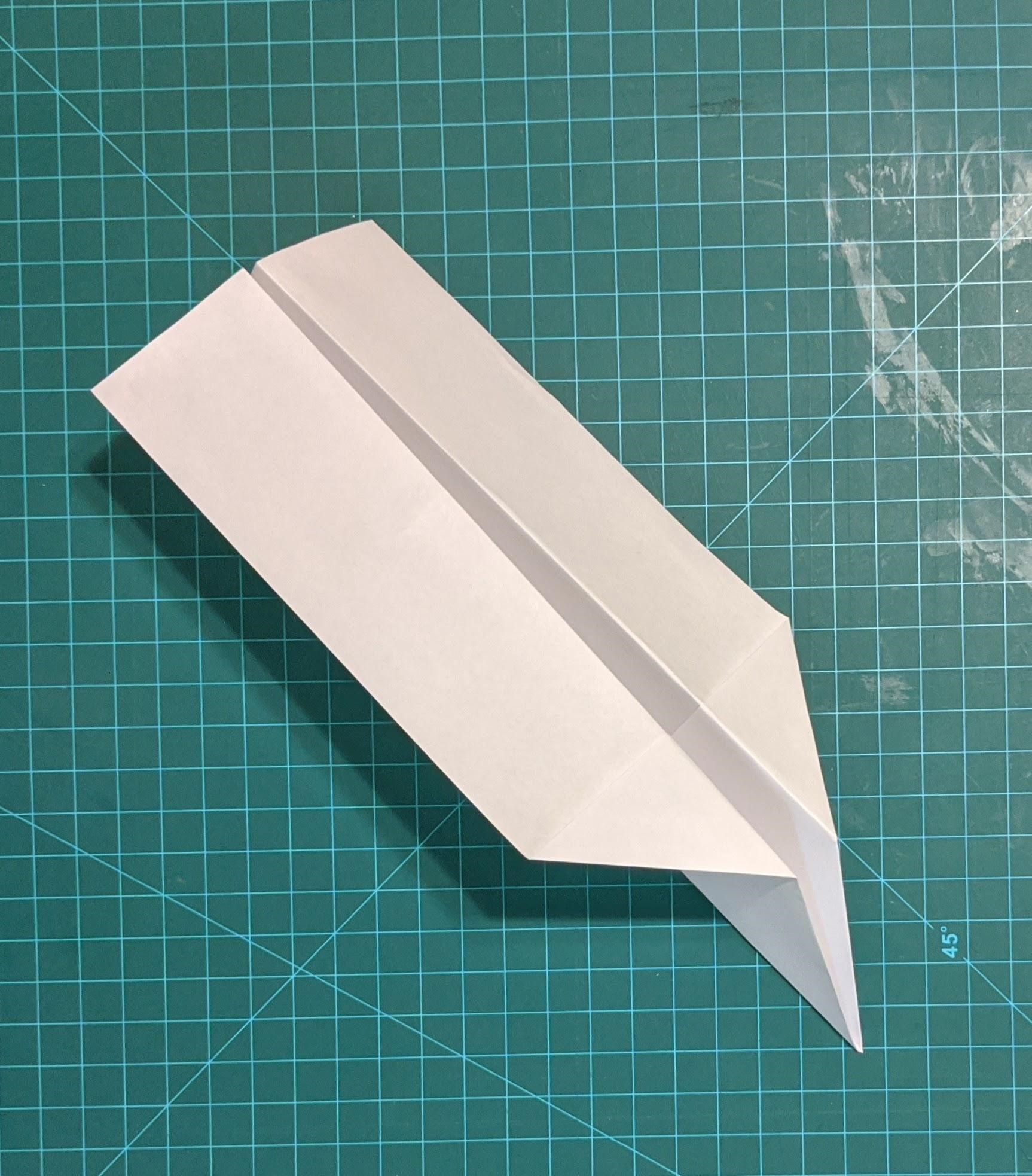 How to Make Paper Airplanes- 4 Simple Designs : 28 Steps - Instructables