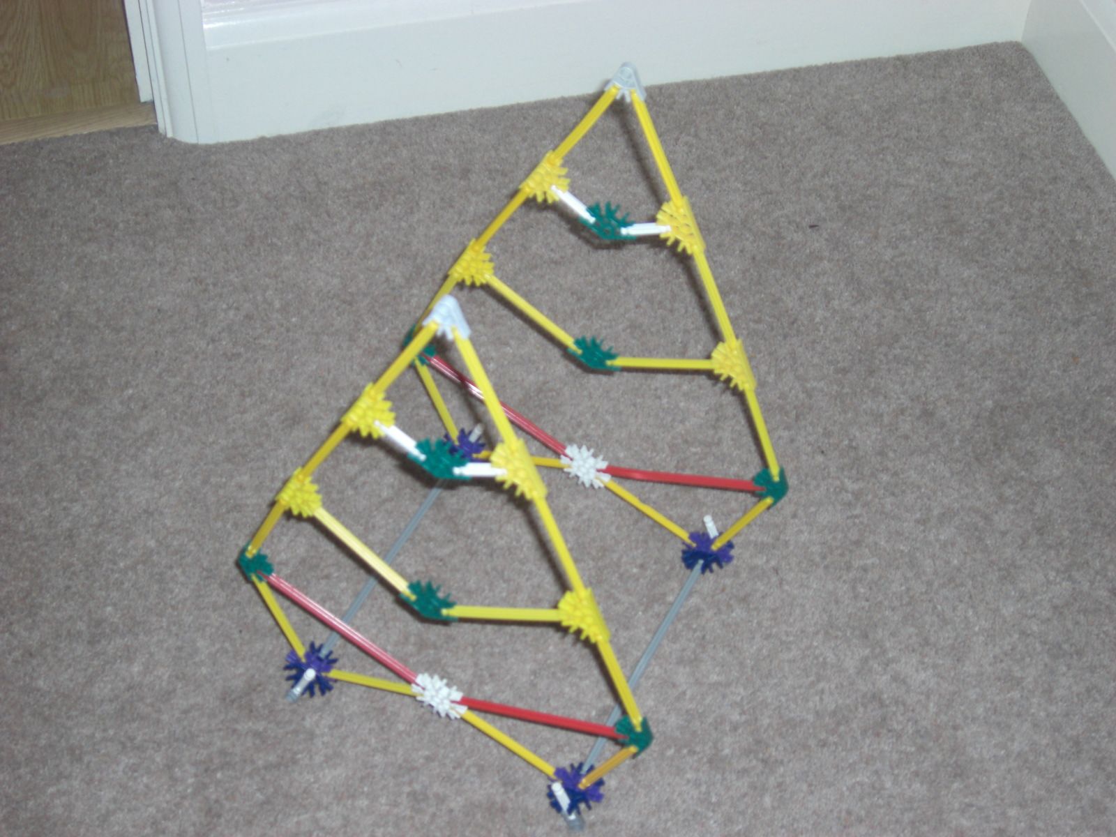 How to Make a K'nex Ferris Wheel : 11 Steps - Instructables
