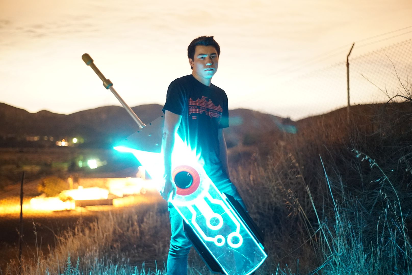 The Transistor - Sword Prop : 7 Steps (with Pictures) - Instructables