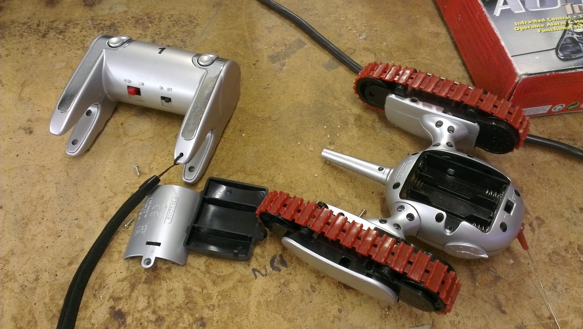 Radio Controlled Cable Dolly for Small Format Cameras : 12 Steps (with ...