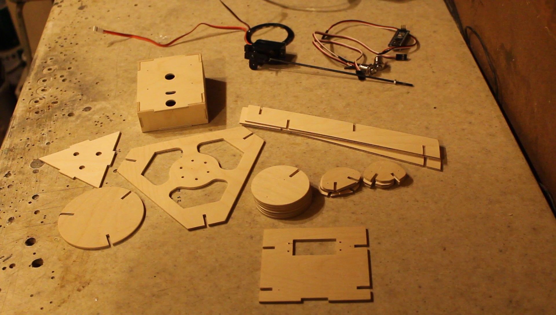 Arduino Balancing Game With Servos. : 9 Steps (with Pictures ...