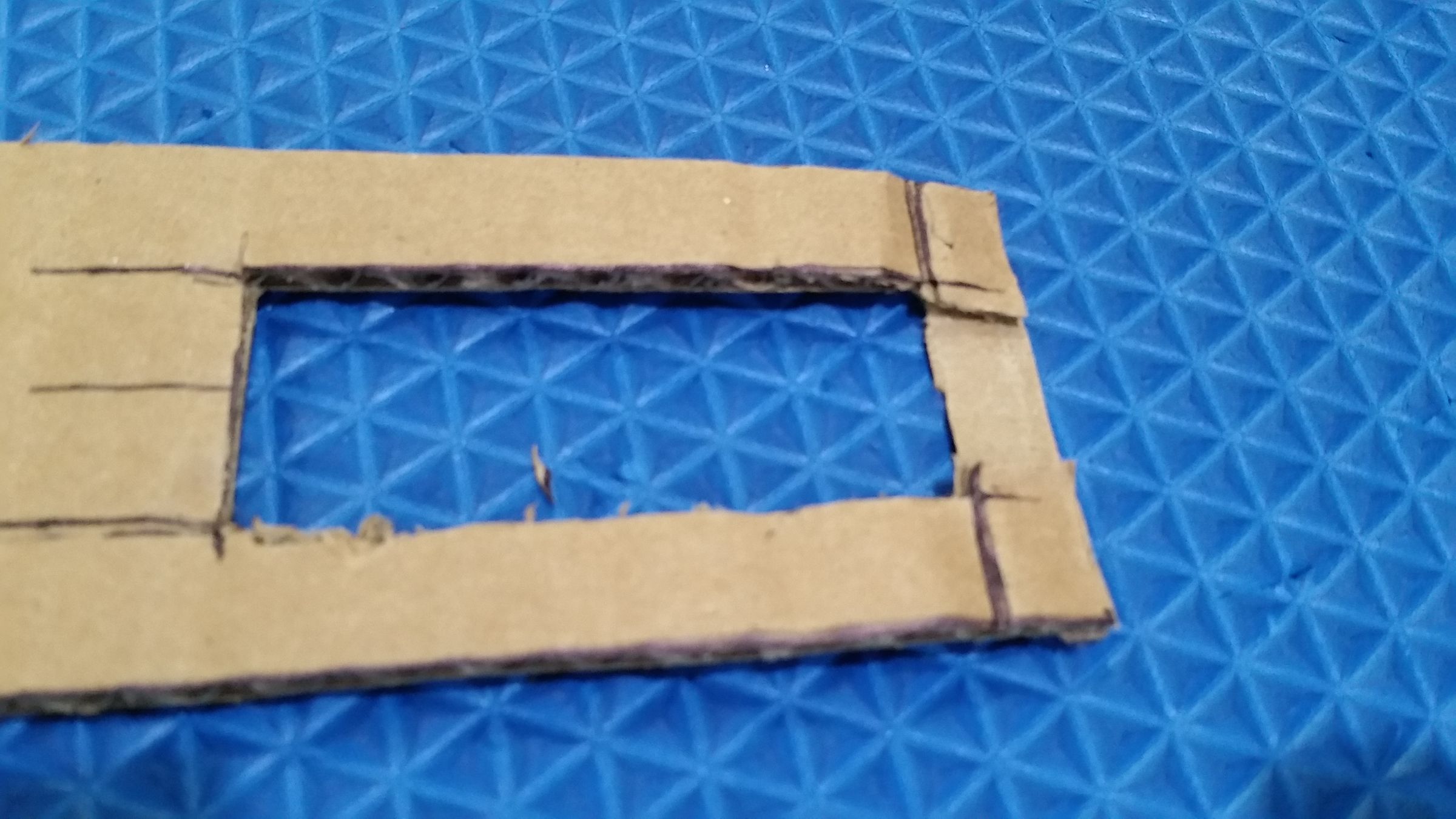 Working Cardboard Mandalorian Gauntlet: How to Make It : 14 Steps (with ...