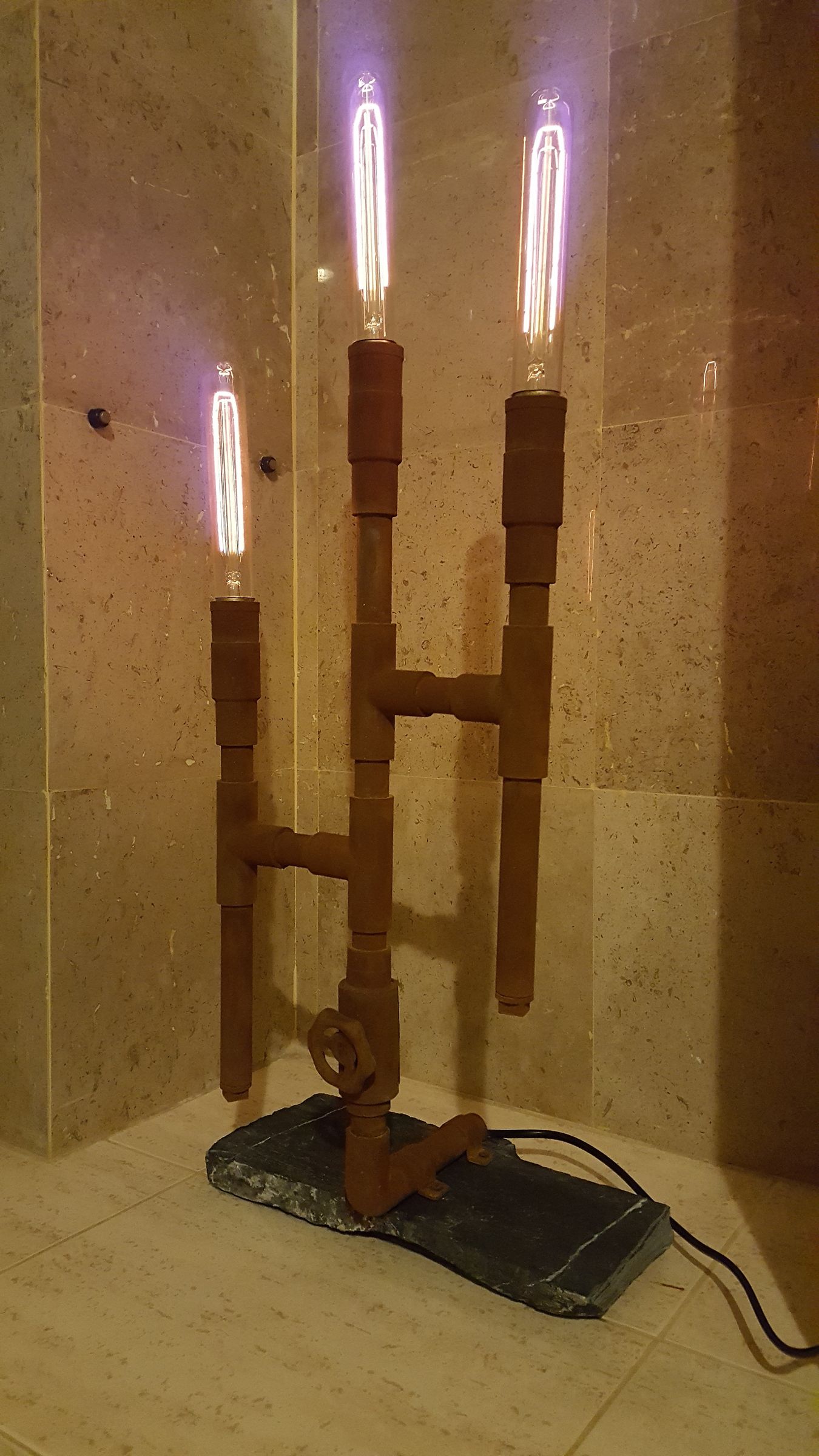 The FAMILY Lamp : 3 Steps - Instructables