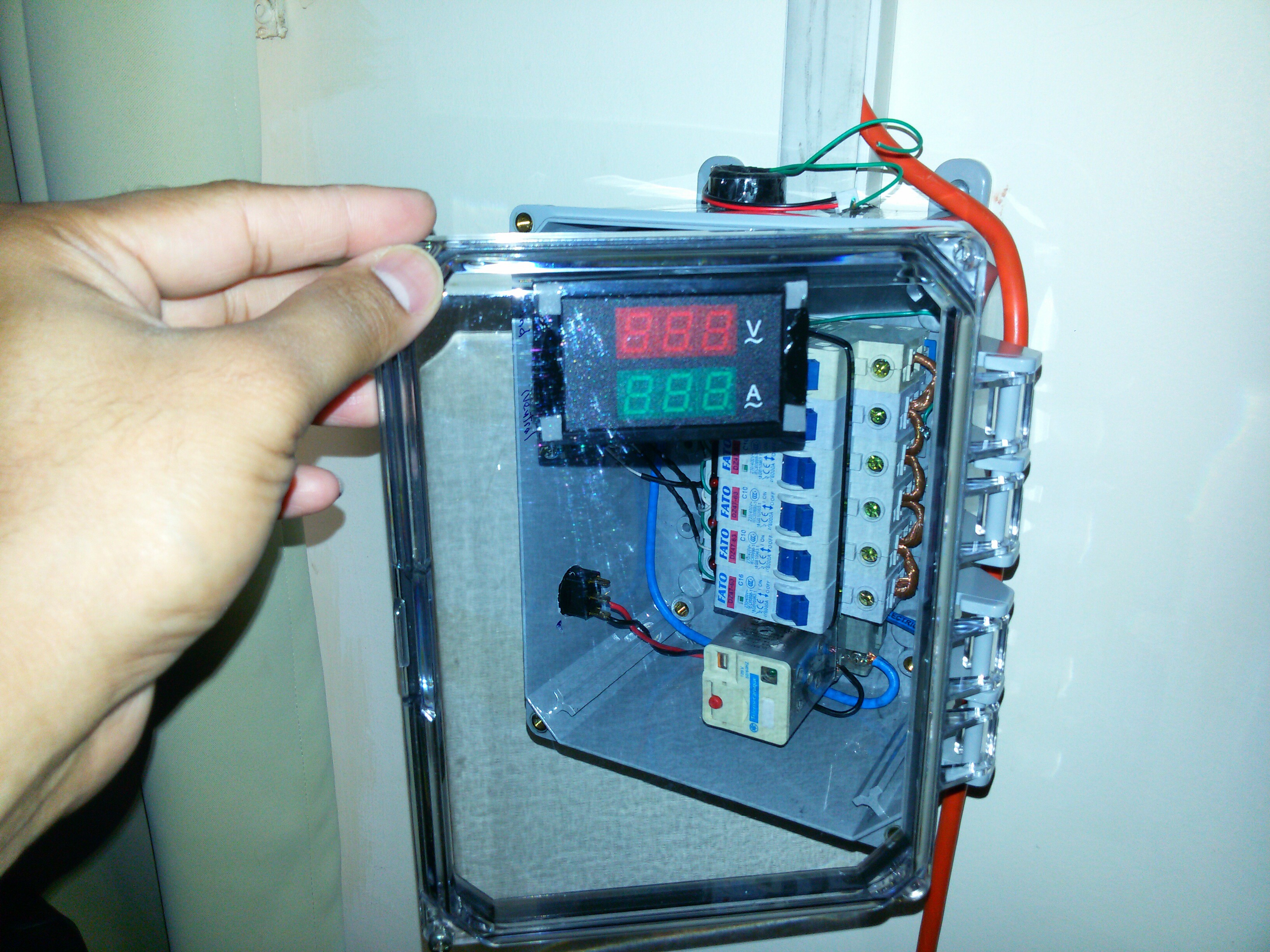 DIY Circuit Breaker Panelboard With Automatic Transfer Switch (ATS ...