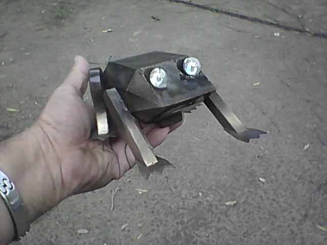 Frog-shaped Audio Amplifier : 4 Steps - Instructables