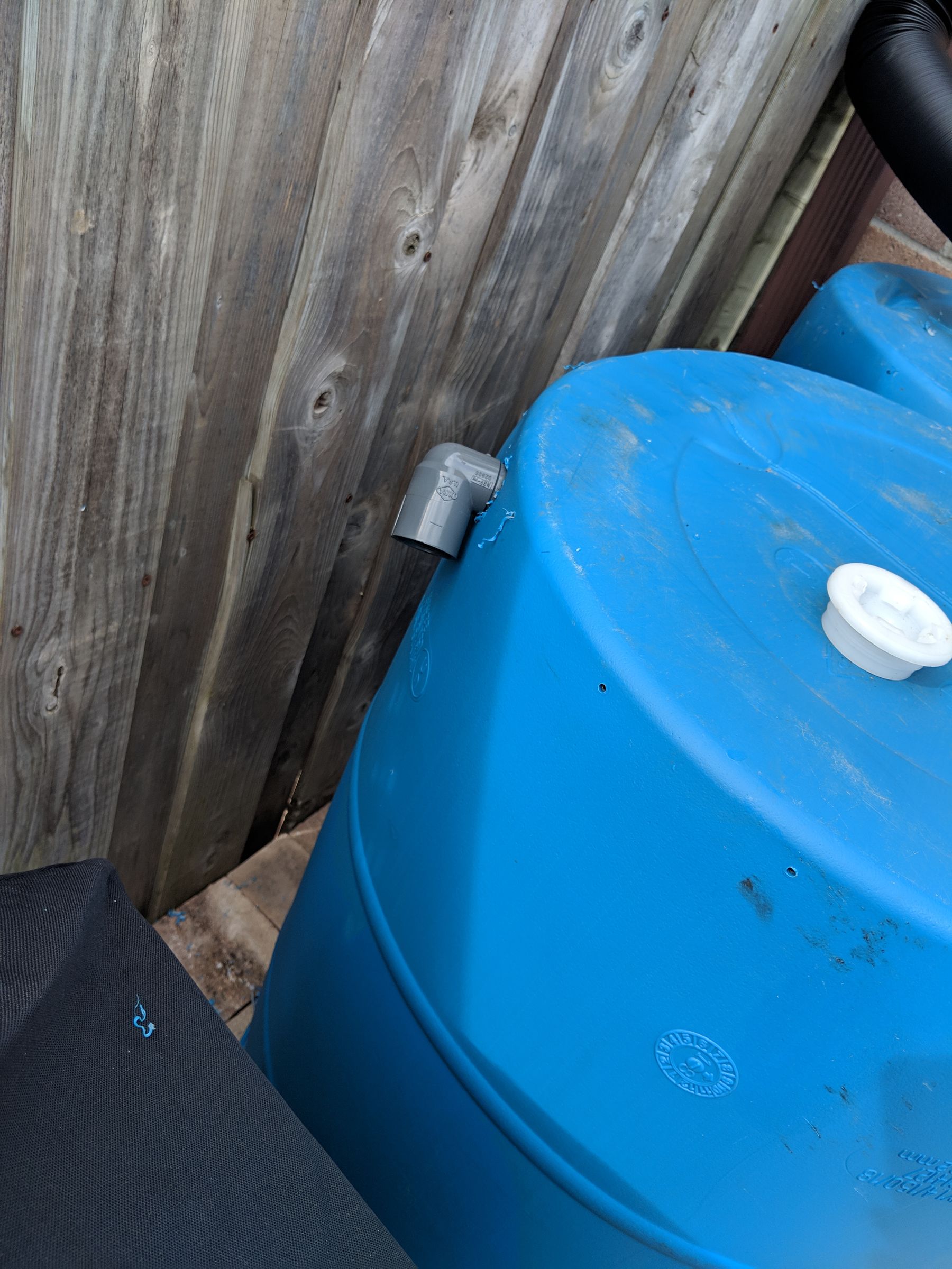 Rain Barrel for Garden Watering : 8 Steps (with Pictures) - Instructables