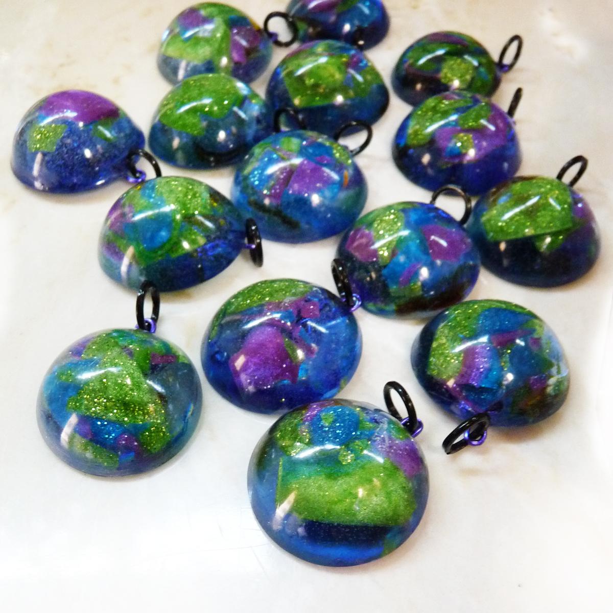 Resin Basics - How to Mix Resin Colors : 15 Steps (with Pictures ...