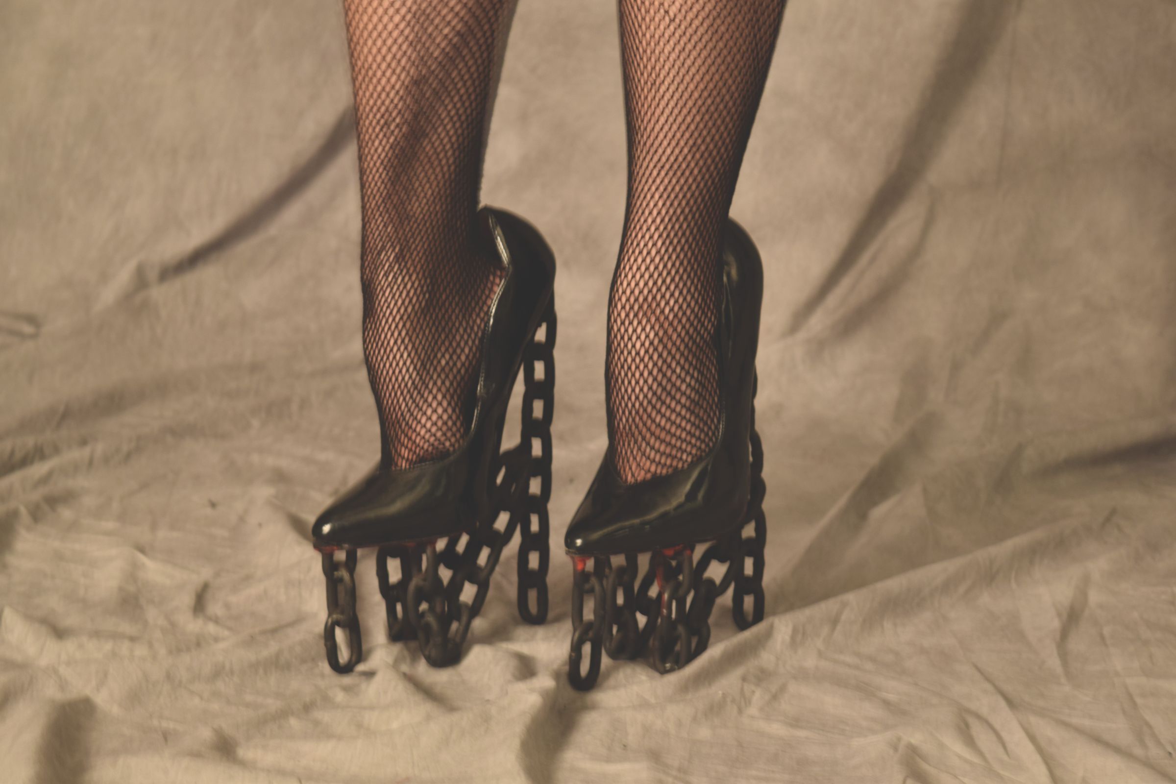 Chain Link High Heels : 10 Steps (with Pictures) - Instructables