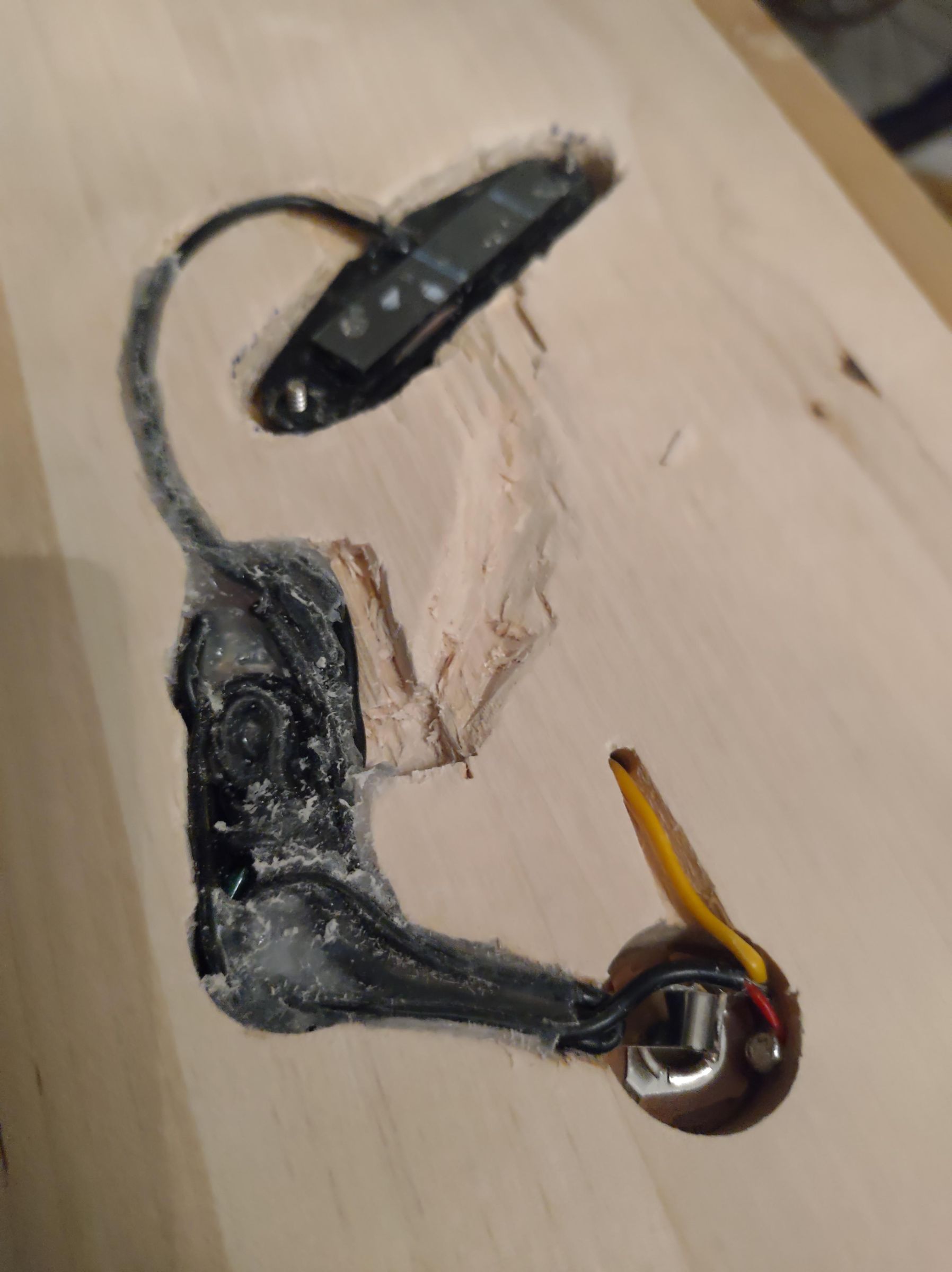 3 Guitars Made From a Table. #1 the Slide Guitar : 5 Steps (with ...