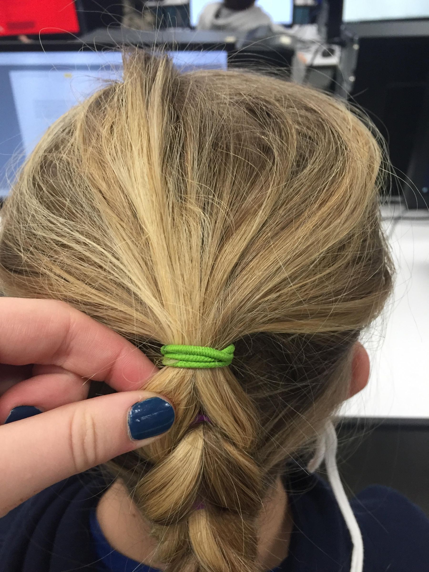 How to Do the Pull Through Braid : 12 Steps (with Pictures) - Instructables