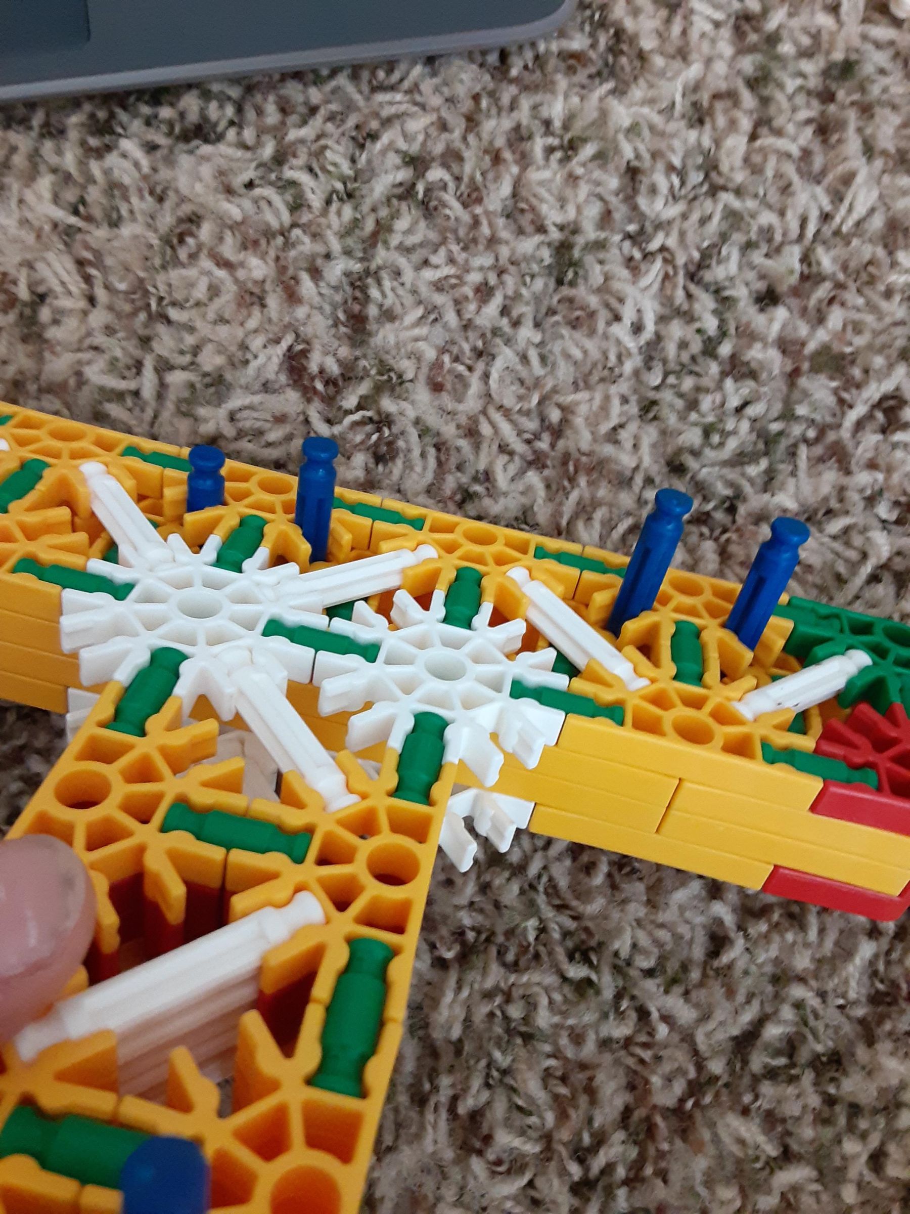 Customizable K'NEX Gun : 5 Steps - Instructables