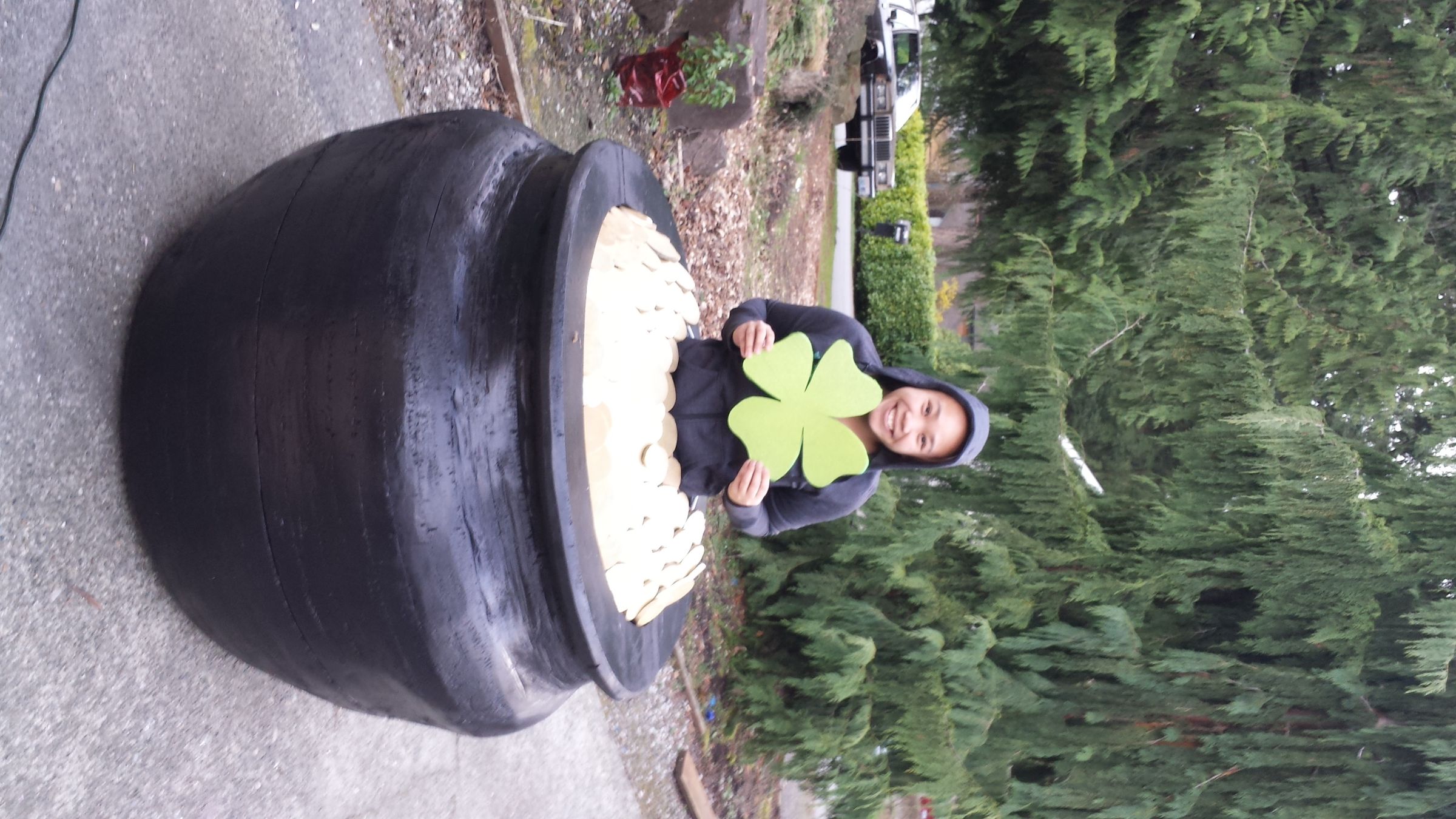 Giant Pot of Gold : 5 Steps (with Pictures) - Instructables