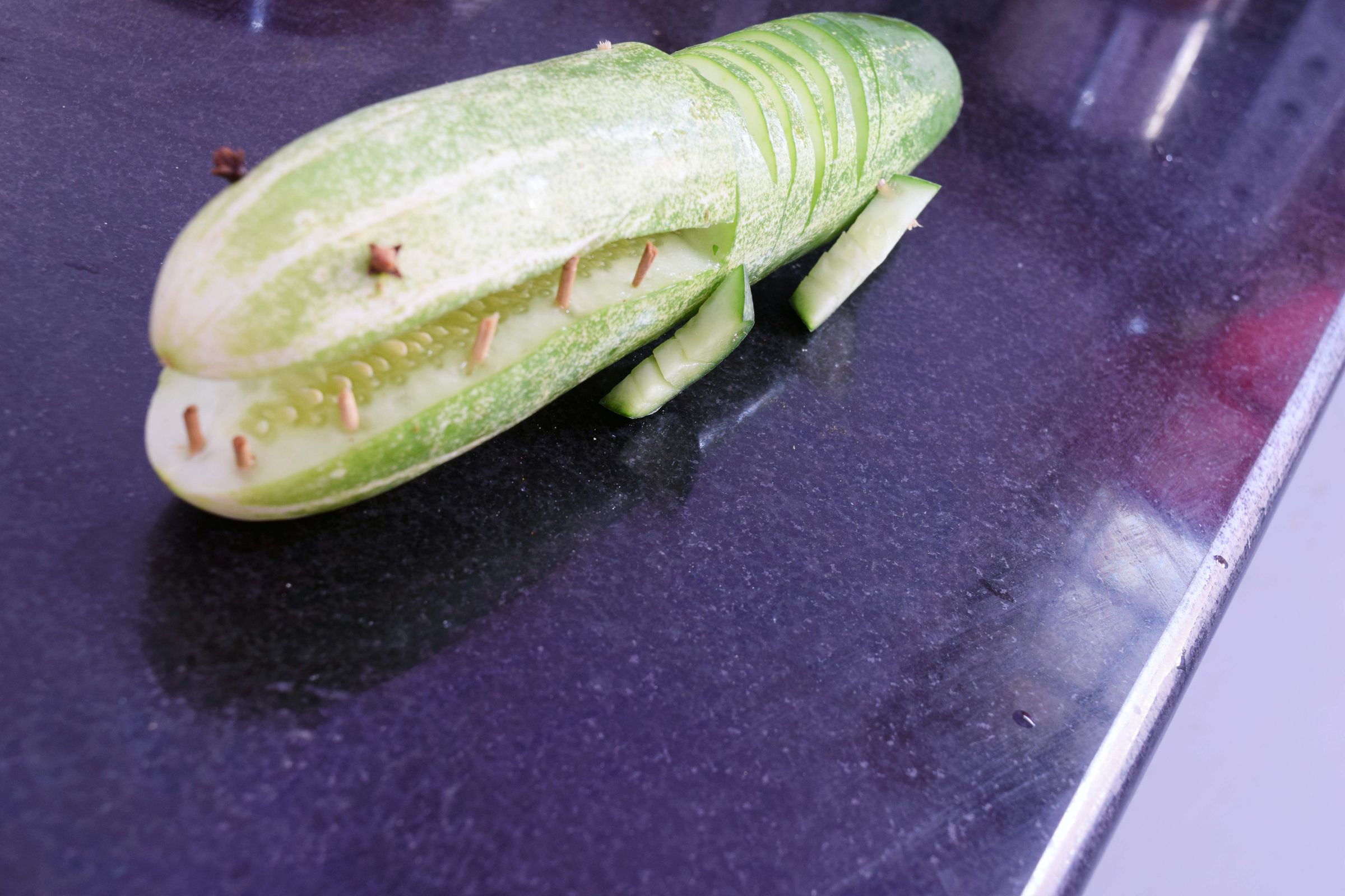 Cucumber Crocodile : 5 Steps - Instructables