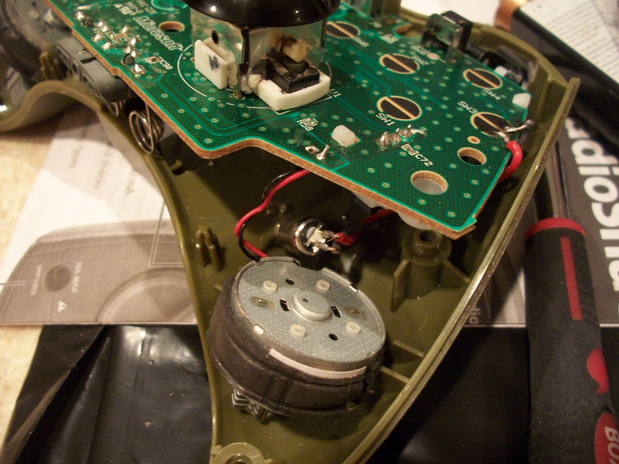 Move Buttons on Your Xbox Controller : 7 Steps (with Pictures ...