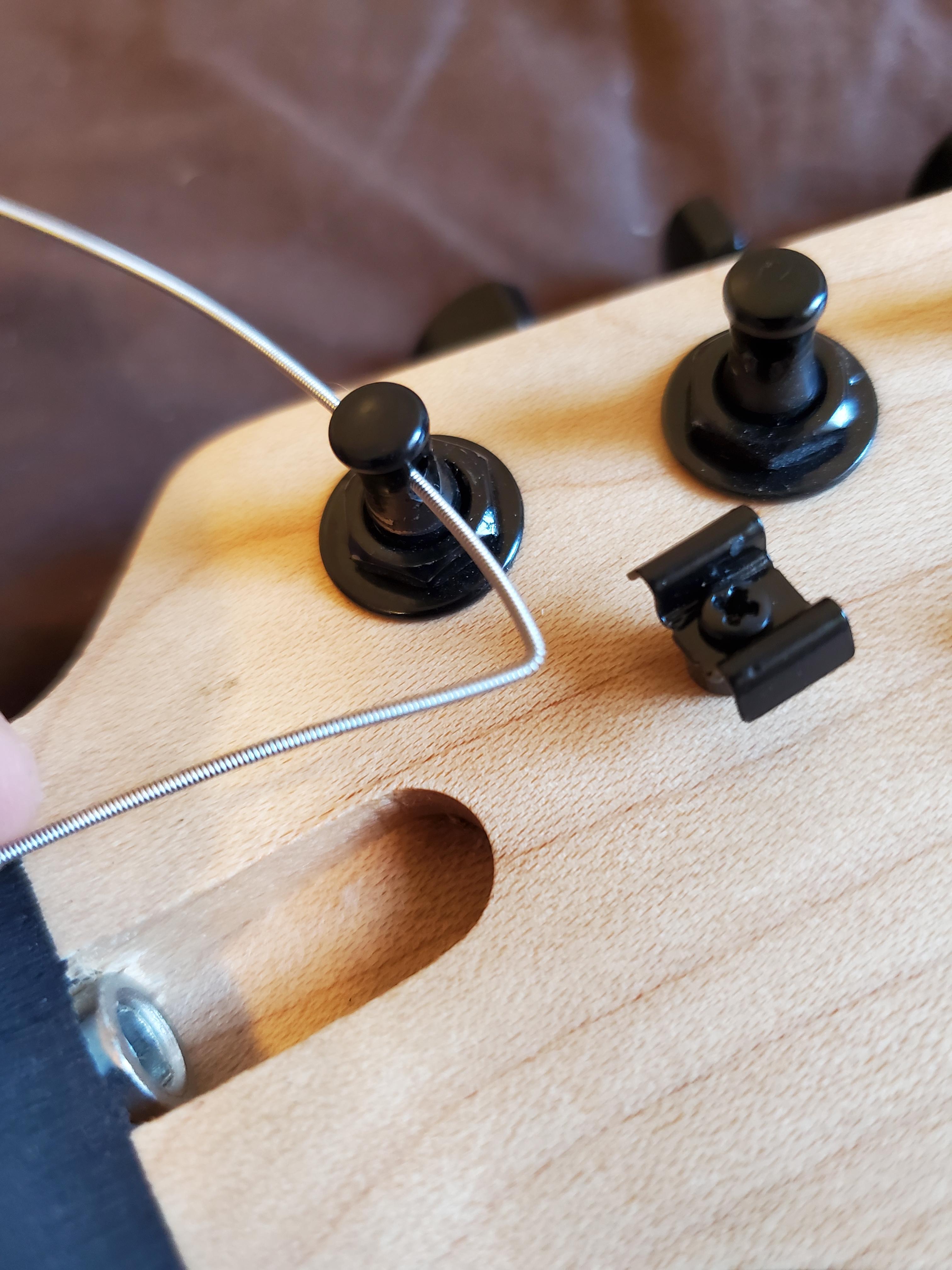 How to Restring Your Guitar : 12 Steps (with Pictures) - Instructables