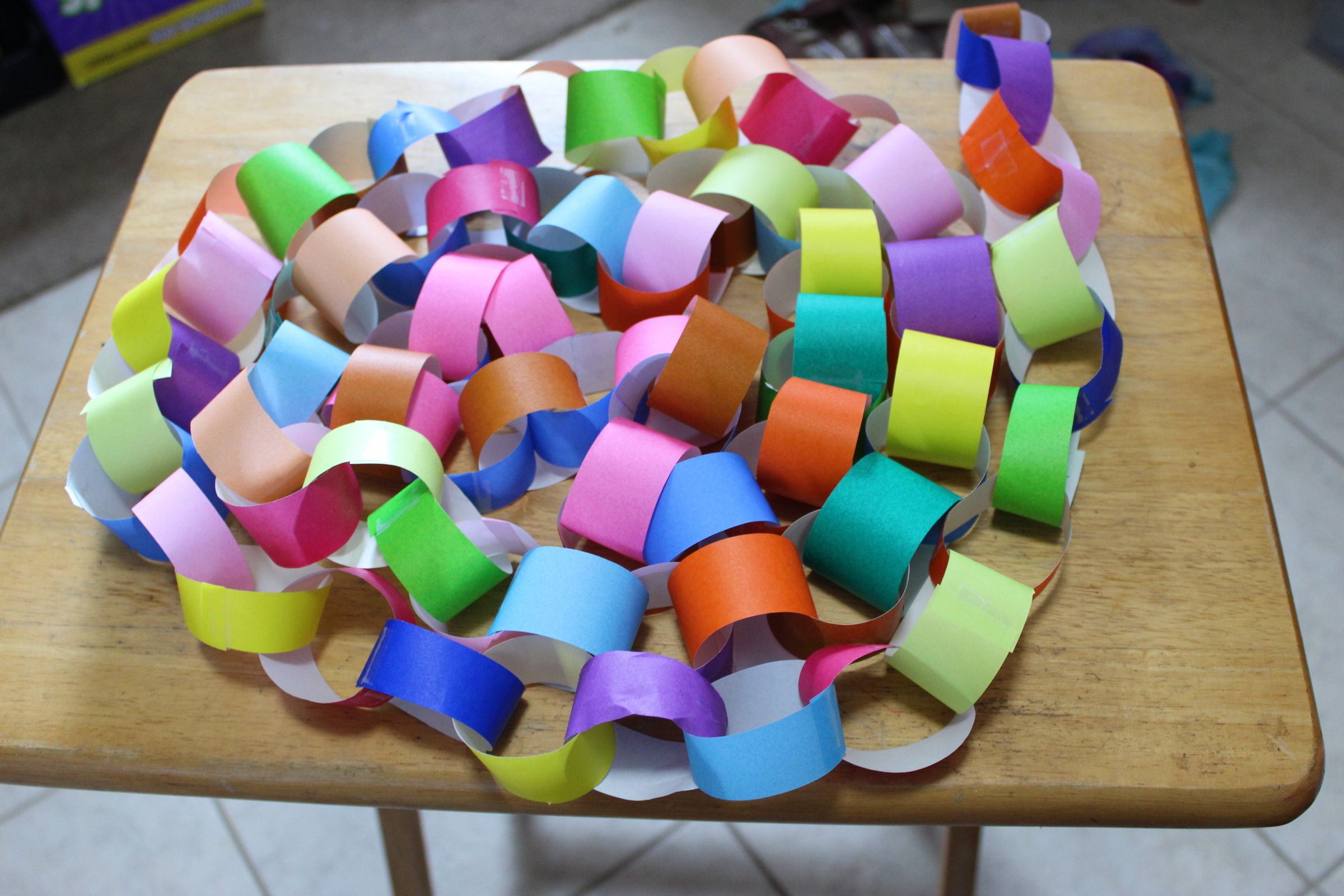 Colorful Linked Decorations : 6 Steps - Instructables