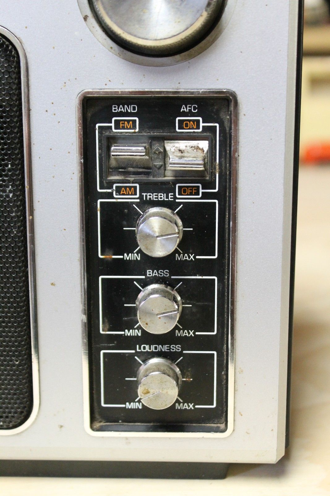 Hack Any Radio Into a Guitar Amp V2 : 9 Steps (with Pictures ...