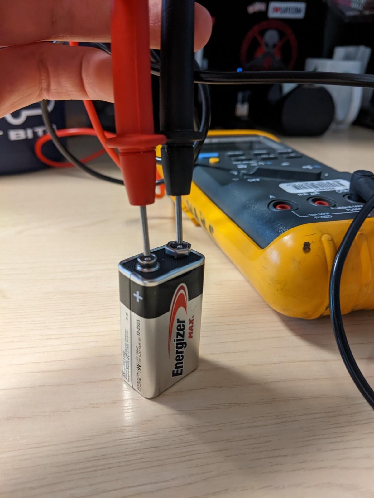 How to Verify Battery Voltage : 7 Steps - Instructables