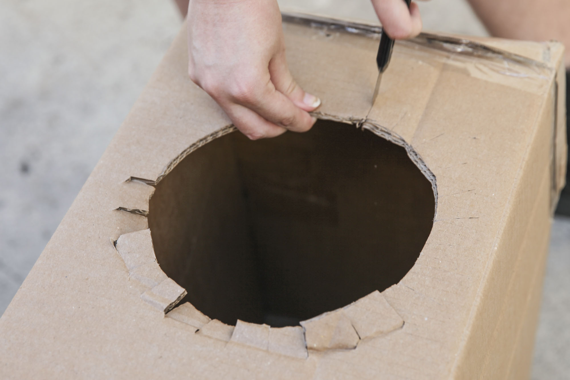 Cardboard Box Eclipse Viewer : 6 Steps (with Pictures) - Instructables