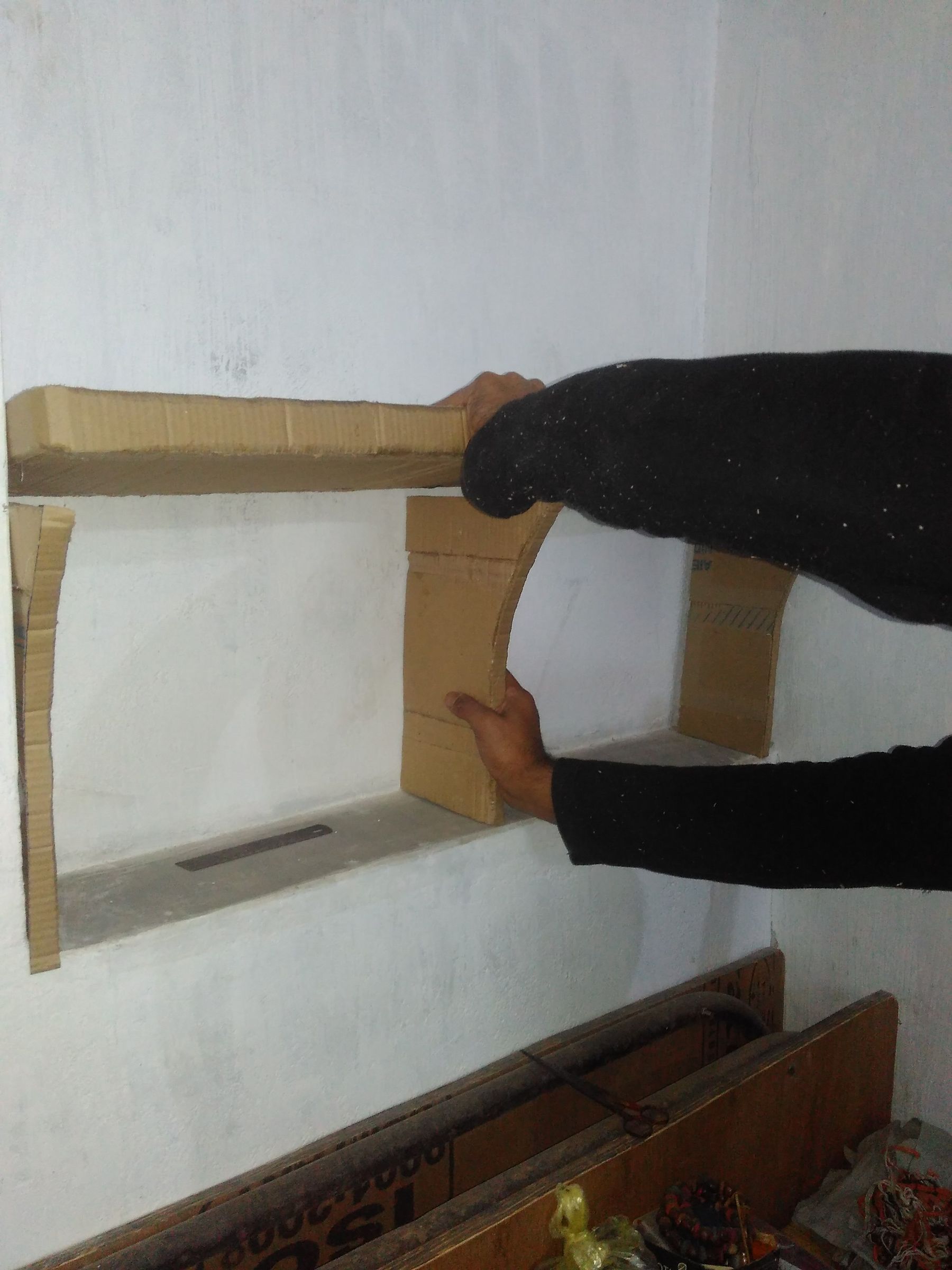 The Cardboard Shelves : 5 Steps - Instructables
