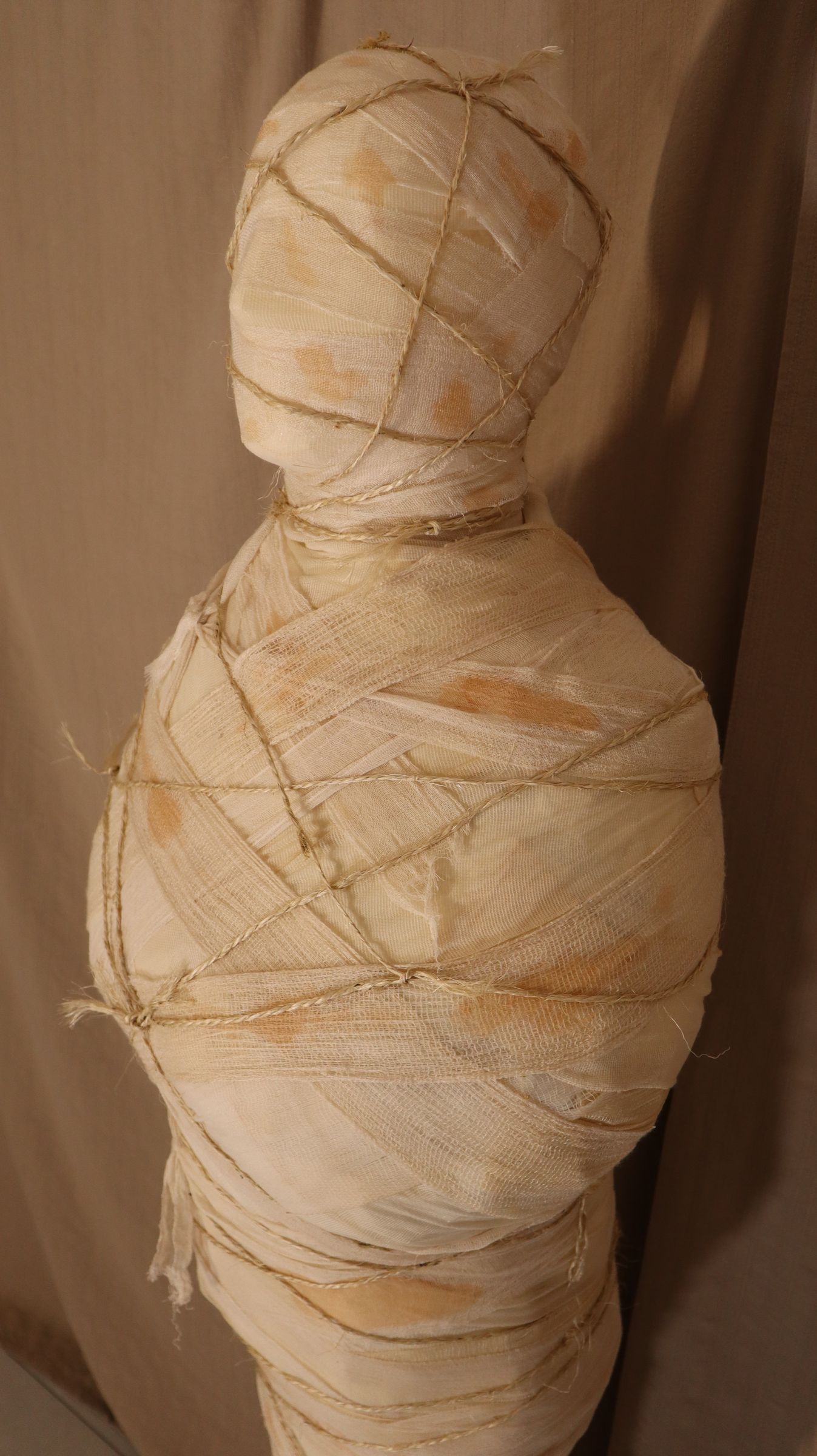 DIY Partable & Portable Mummy : 7 Steps (with Pictures) - Instructables
