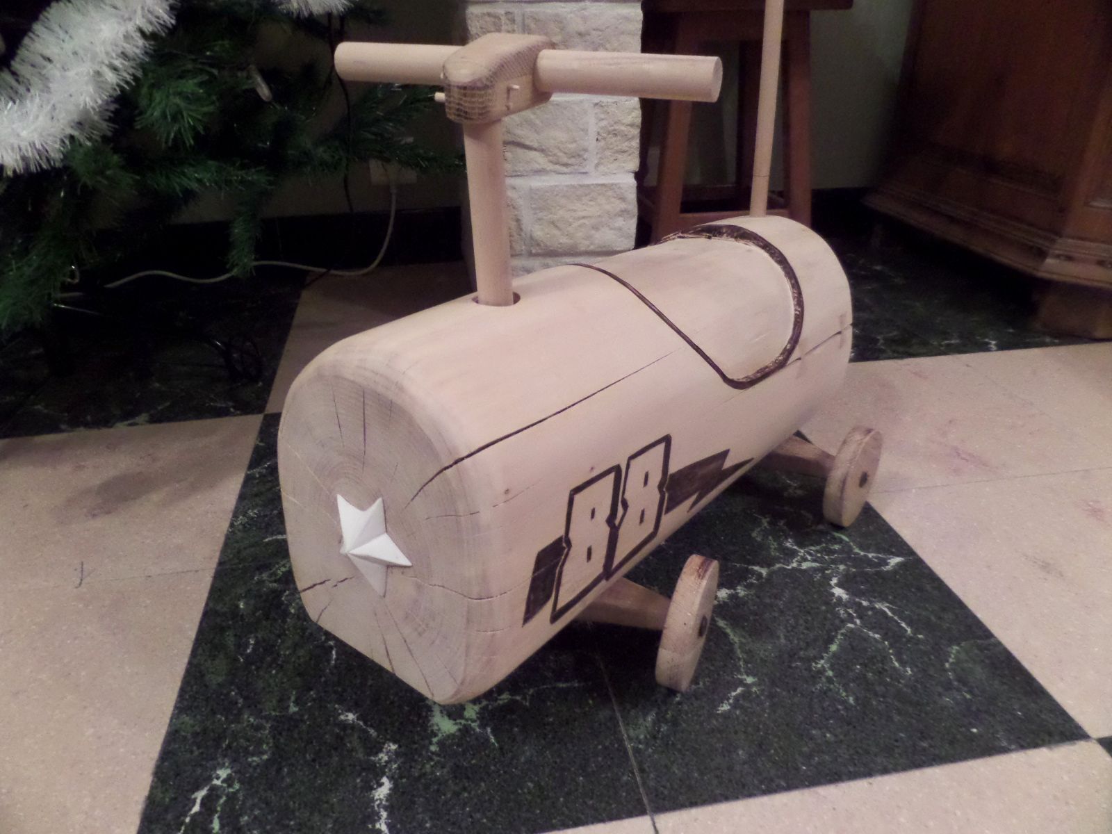 Wood Car From Log : 14 Steps (with Pictures) - Instructables