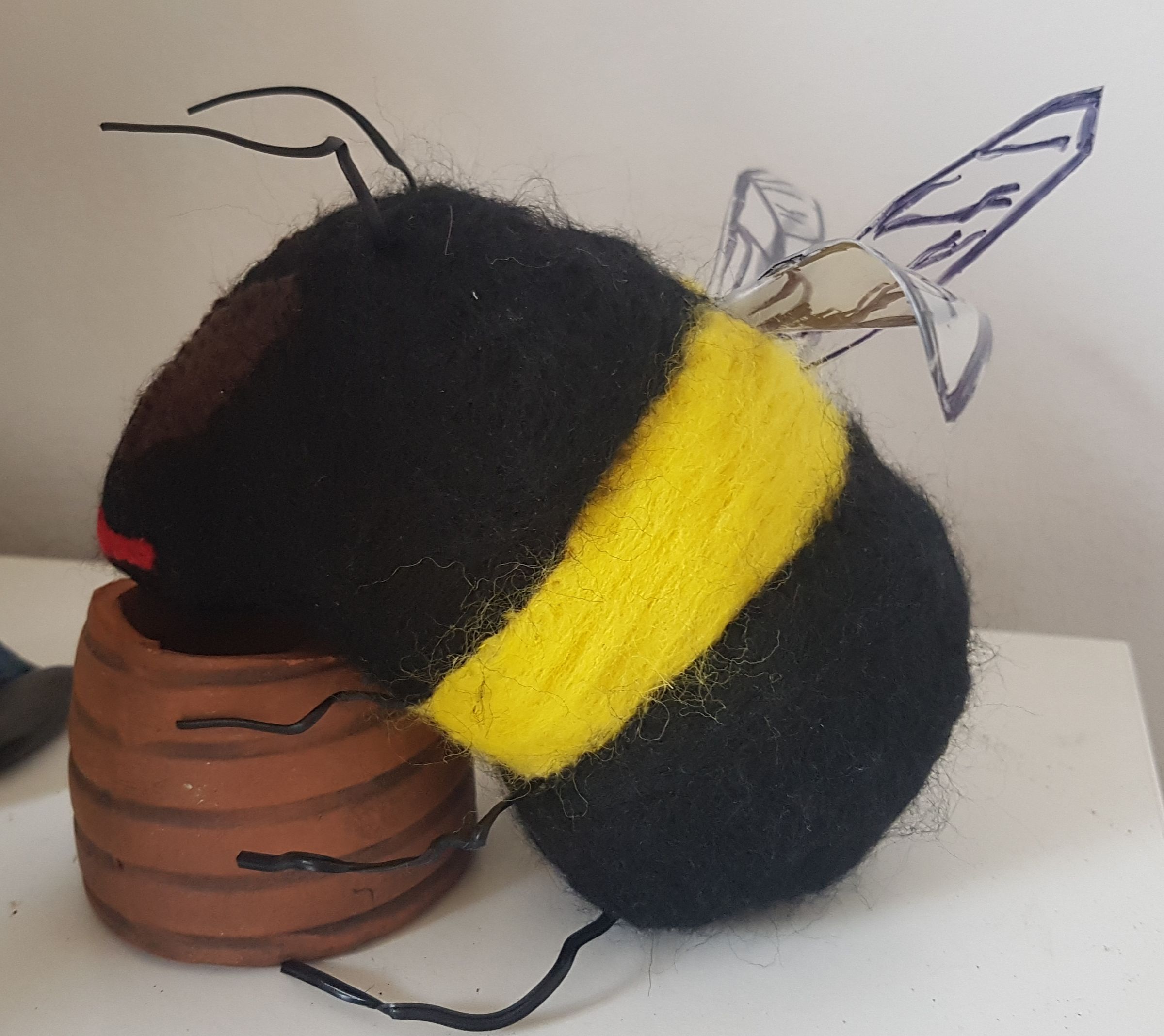 Bumble Bee Made From Scraps & Felted Wool : 8 Steps (with Pictures ...