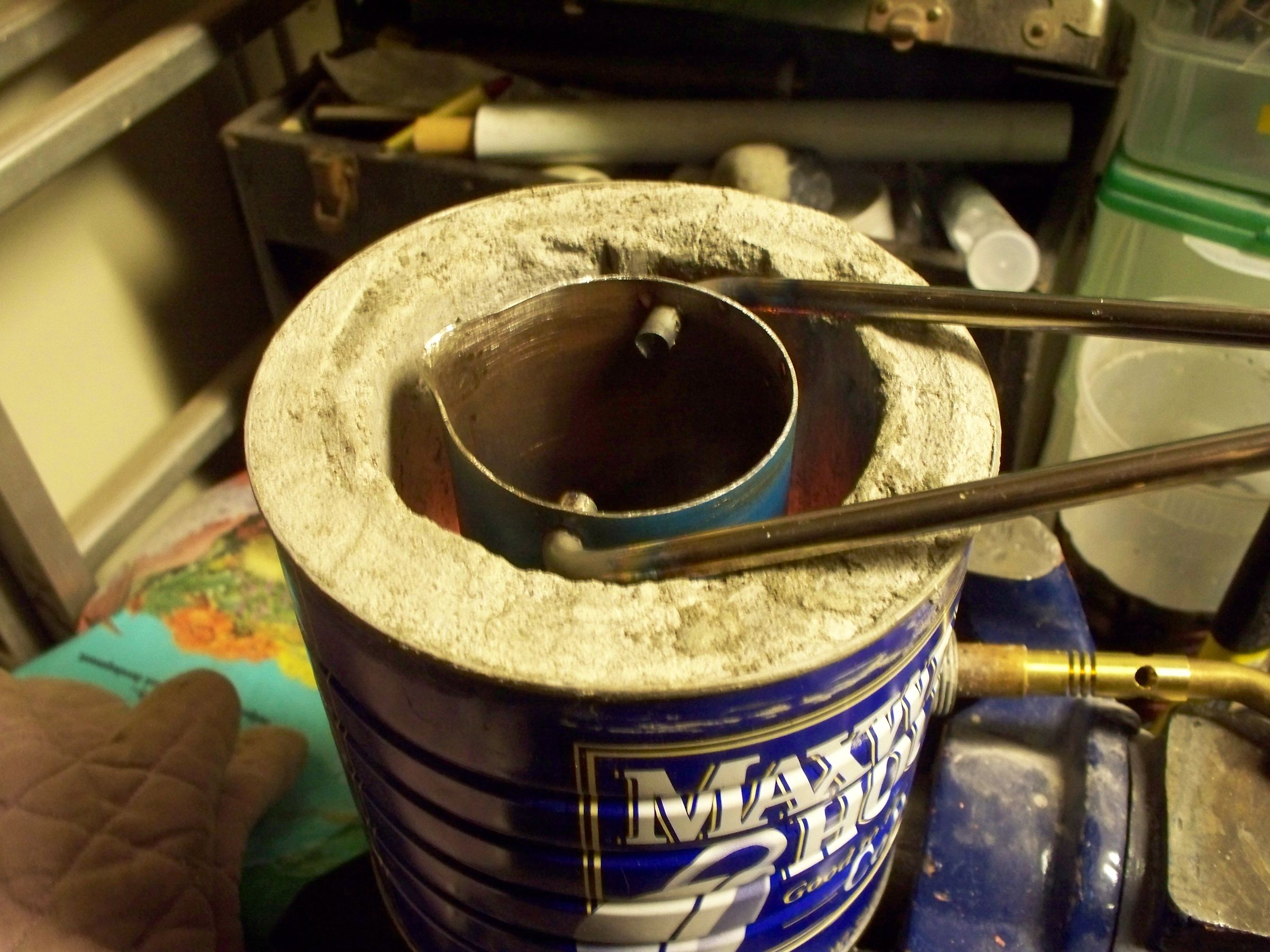 Ultimate Guide to Making a Cheap But Effective Aluminium Forge. : 5 ...