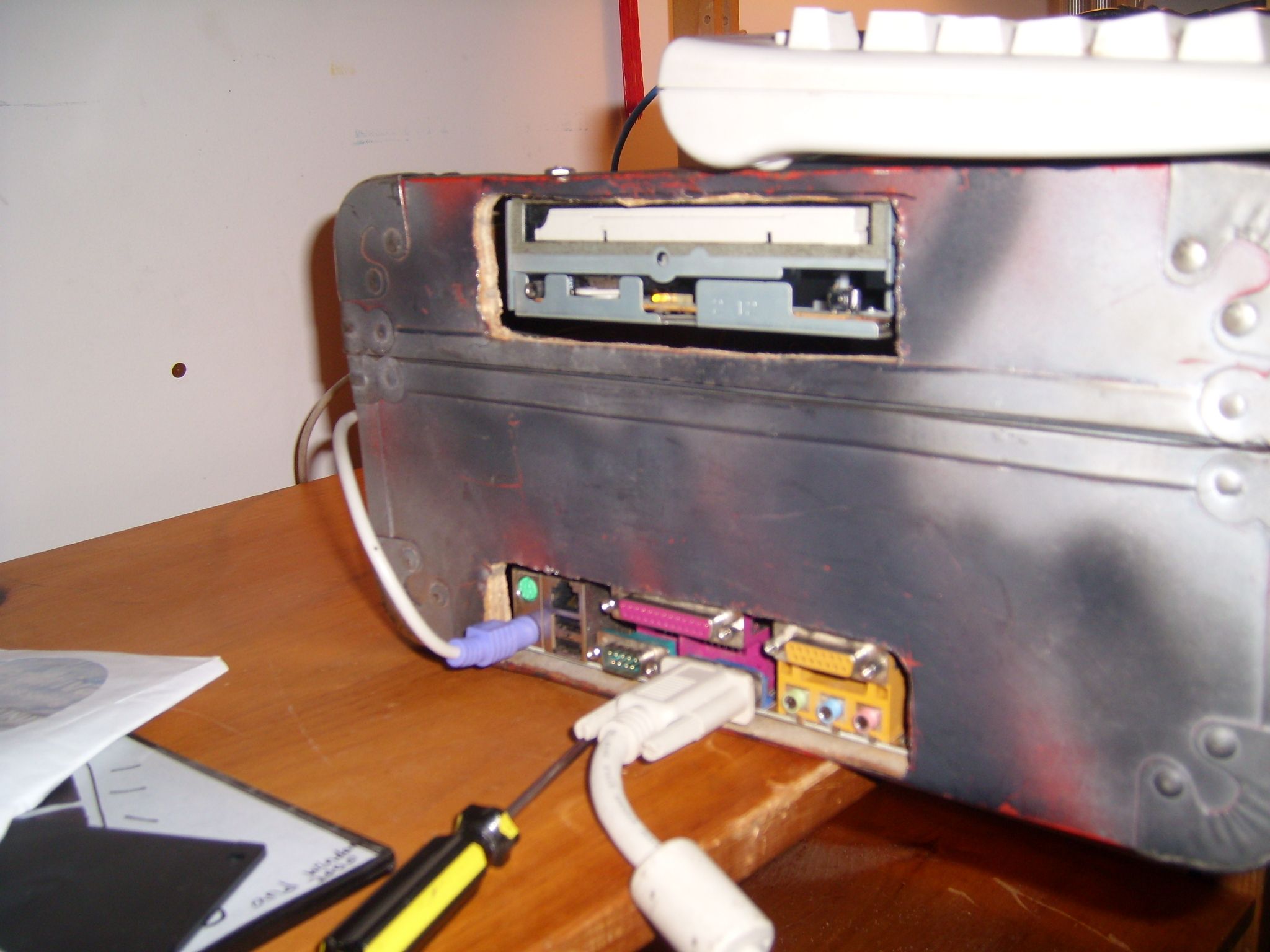Suit Case Computer - Instructables