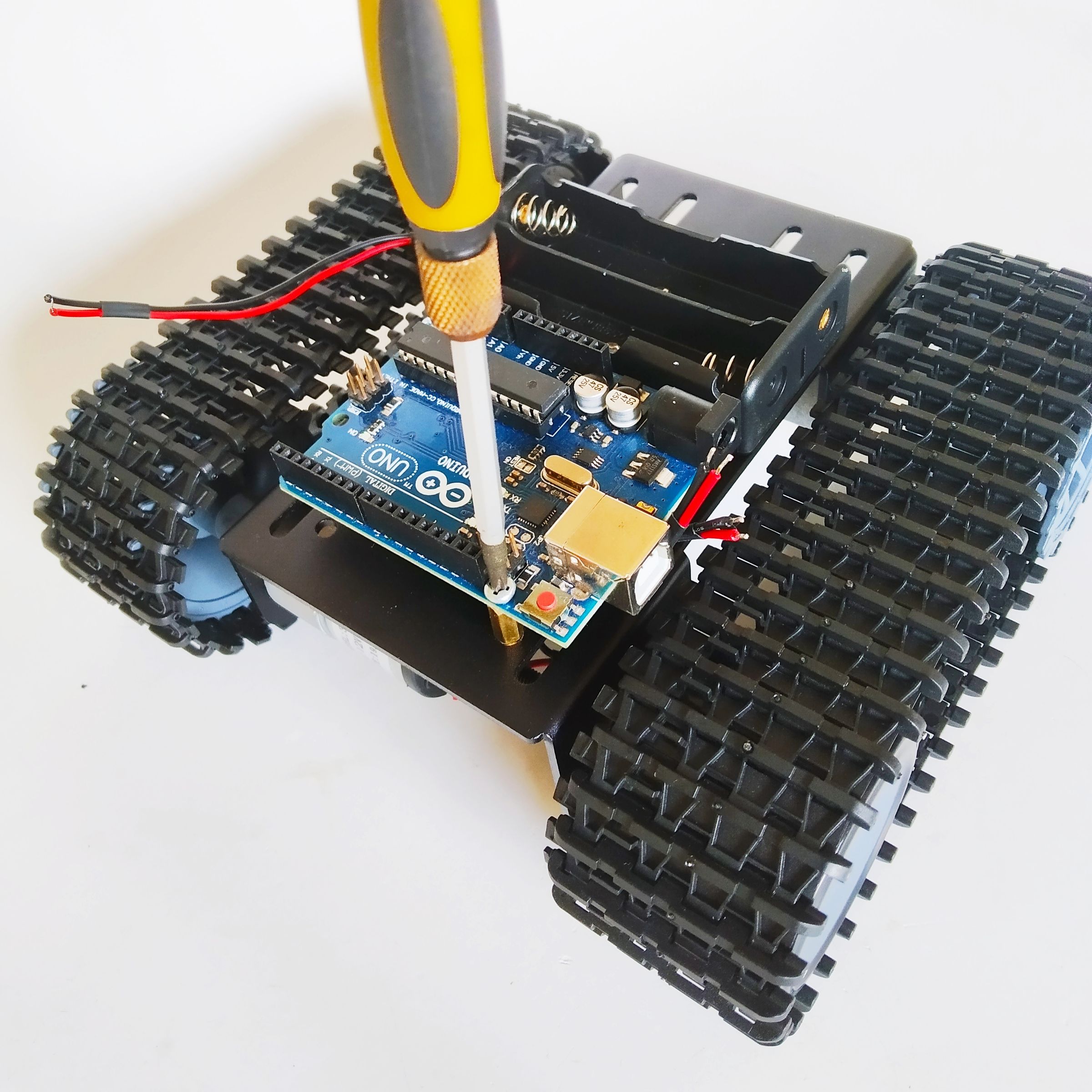 Arduino Robot Car Bluetooth Controlled and Programmed With Android ...