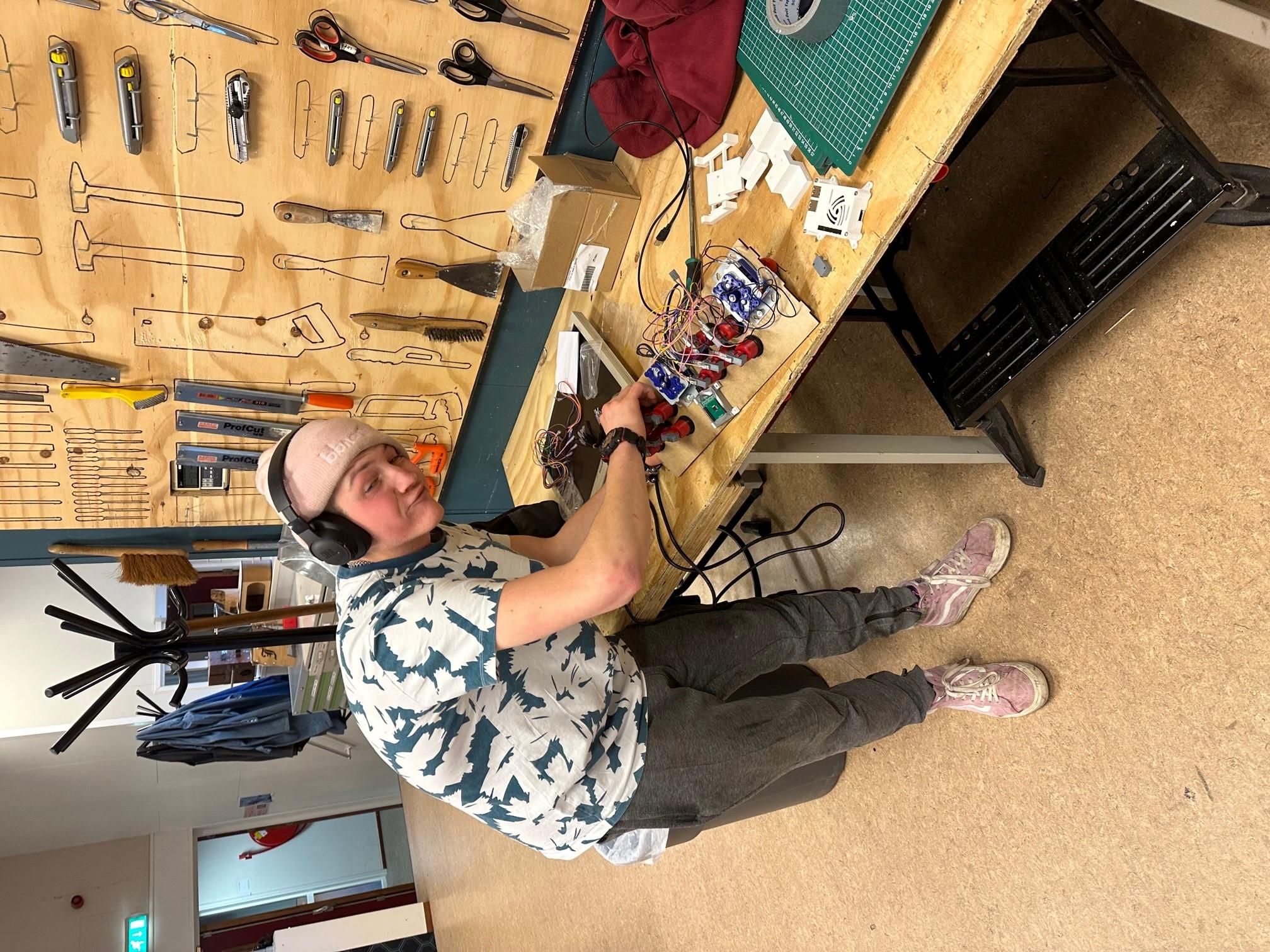 Arcade Spot Project Machine : 4 Steps - Instructables