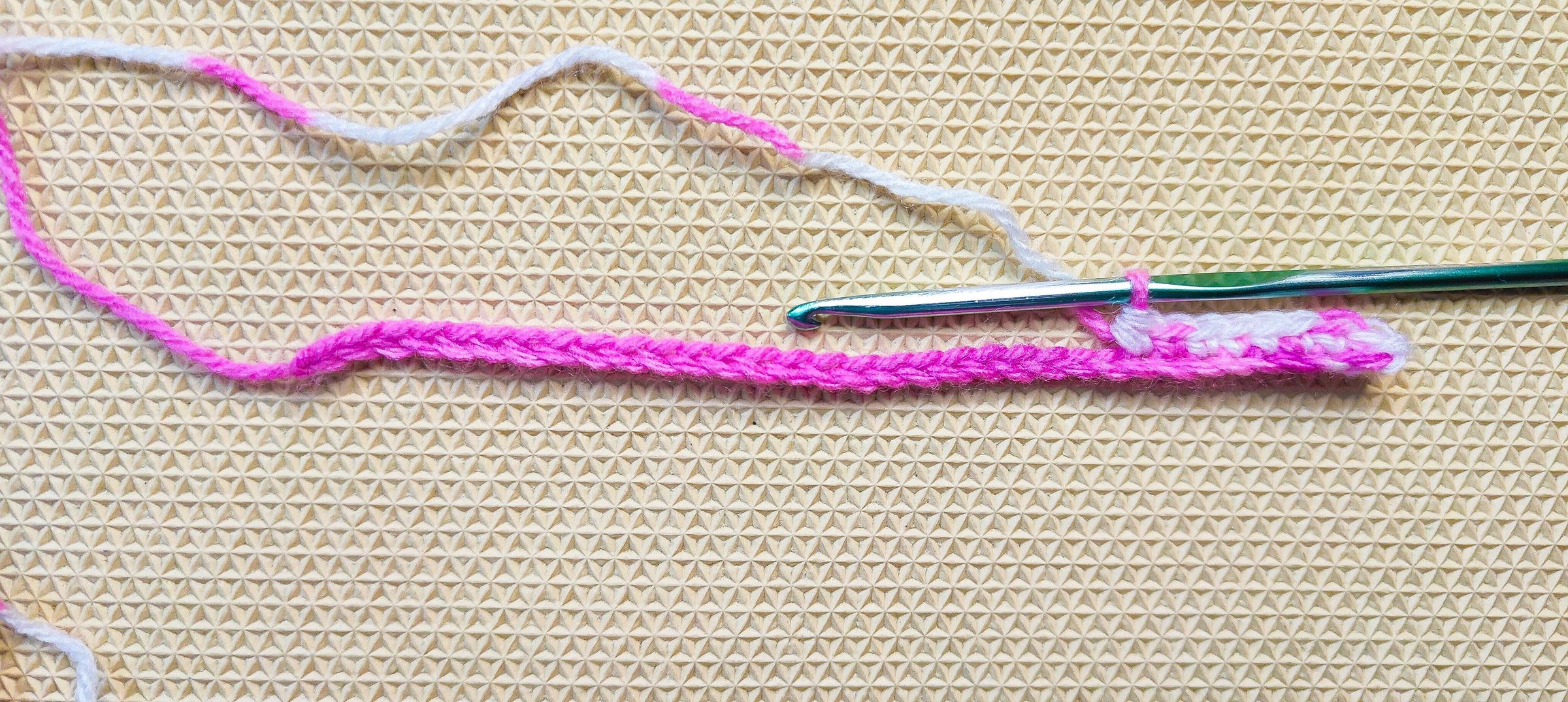 Easiest One Row Repeat Crochet Scarf Pattern : 6 Steps (with Pictures ...