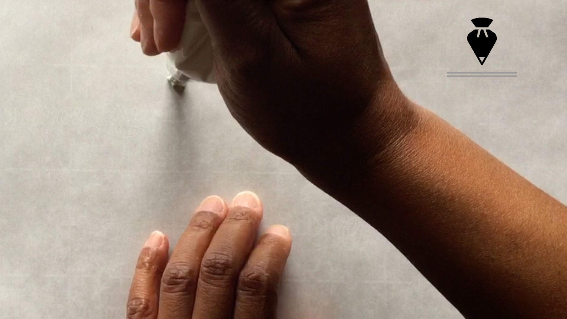 Easy Buttercream Birthday Cake! : 15 Steps (with Pictures) - Instructables