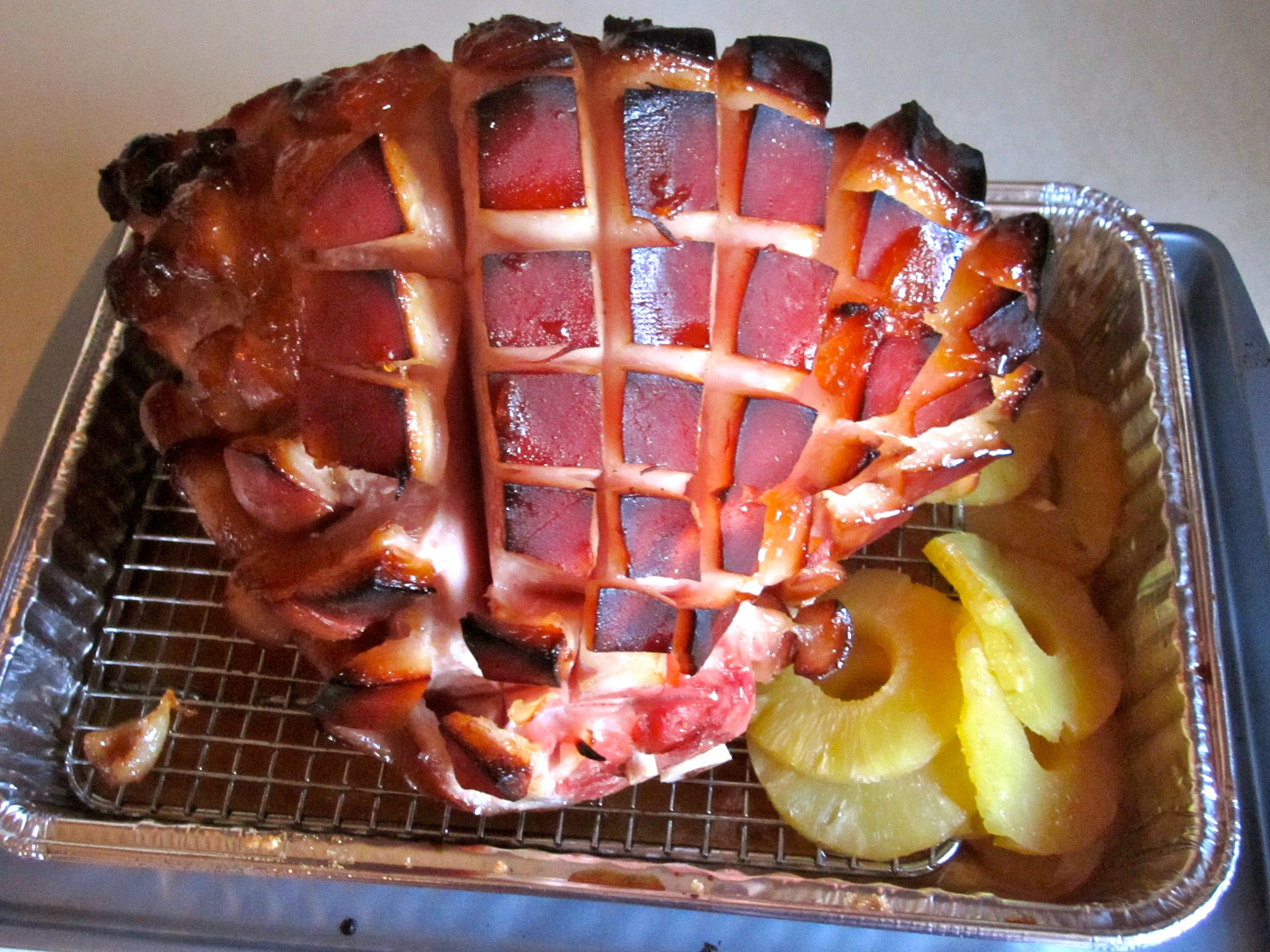 Baked Ham With Pineapple Glaze : 9 Steps (with Pictures) - Instructables