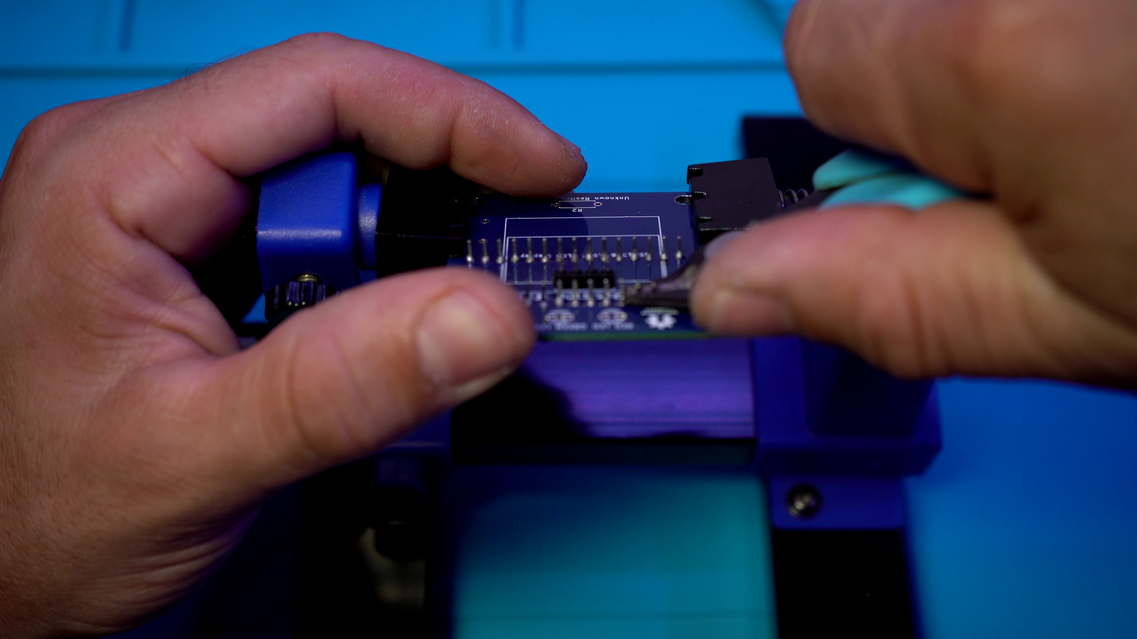 DIY Arduno "Ohmeter" + 0.96" OLED Display +Indication LEDs + Custom PCB ...